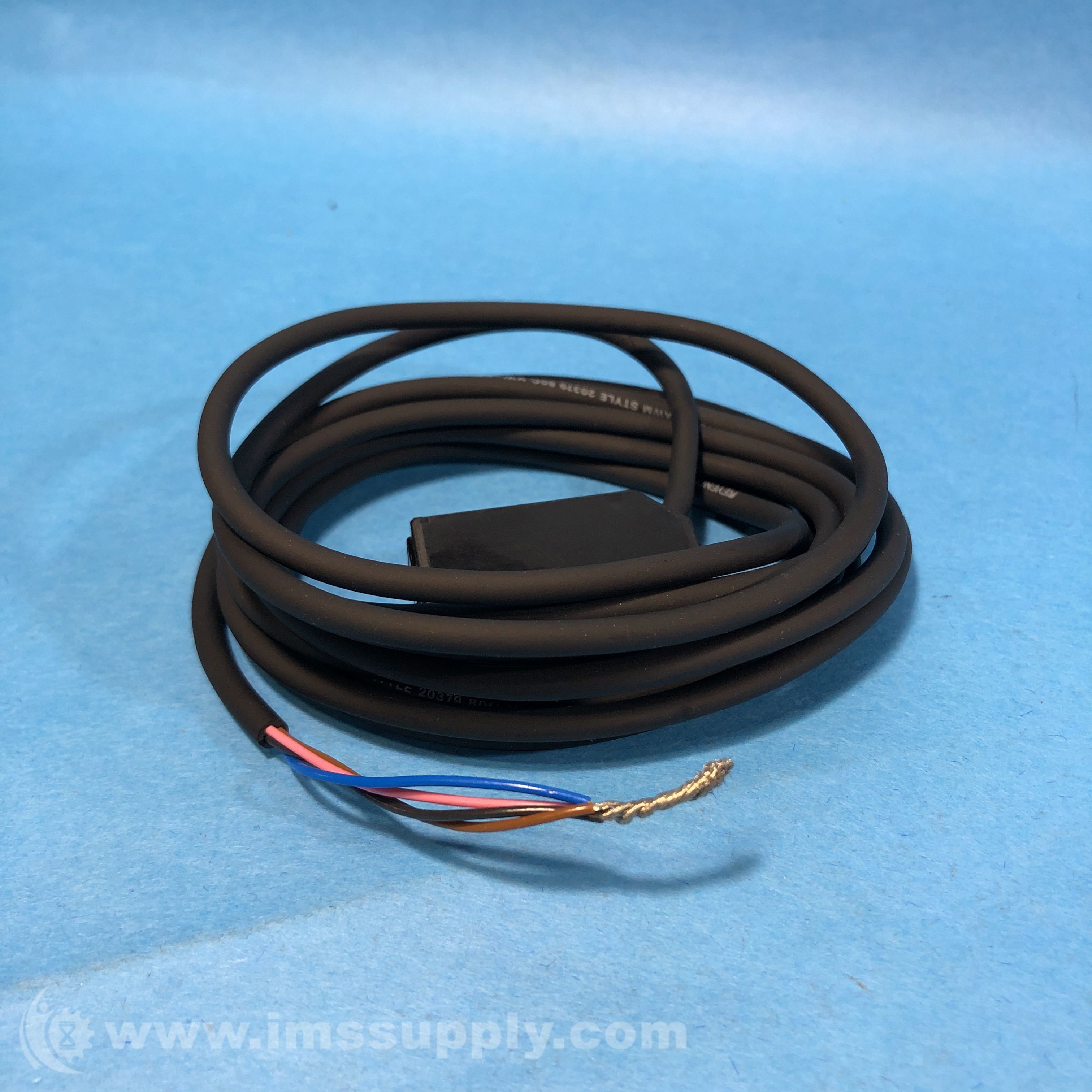 Keyence PZ-M11P Built-in Amplifier Photoelectric Sensor - IMS Supply