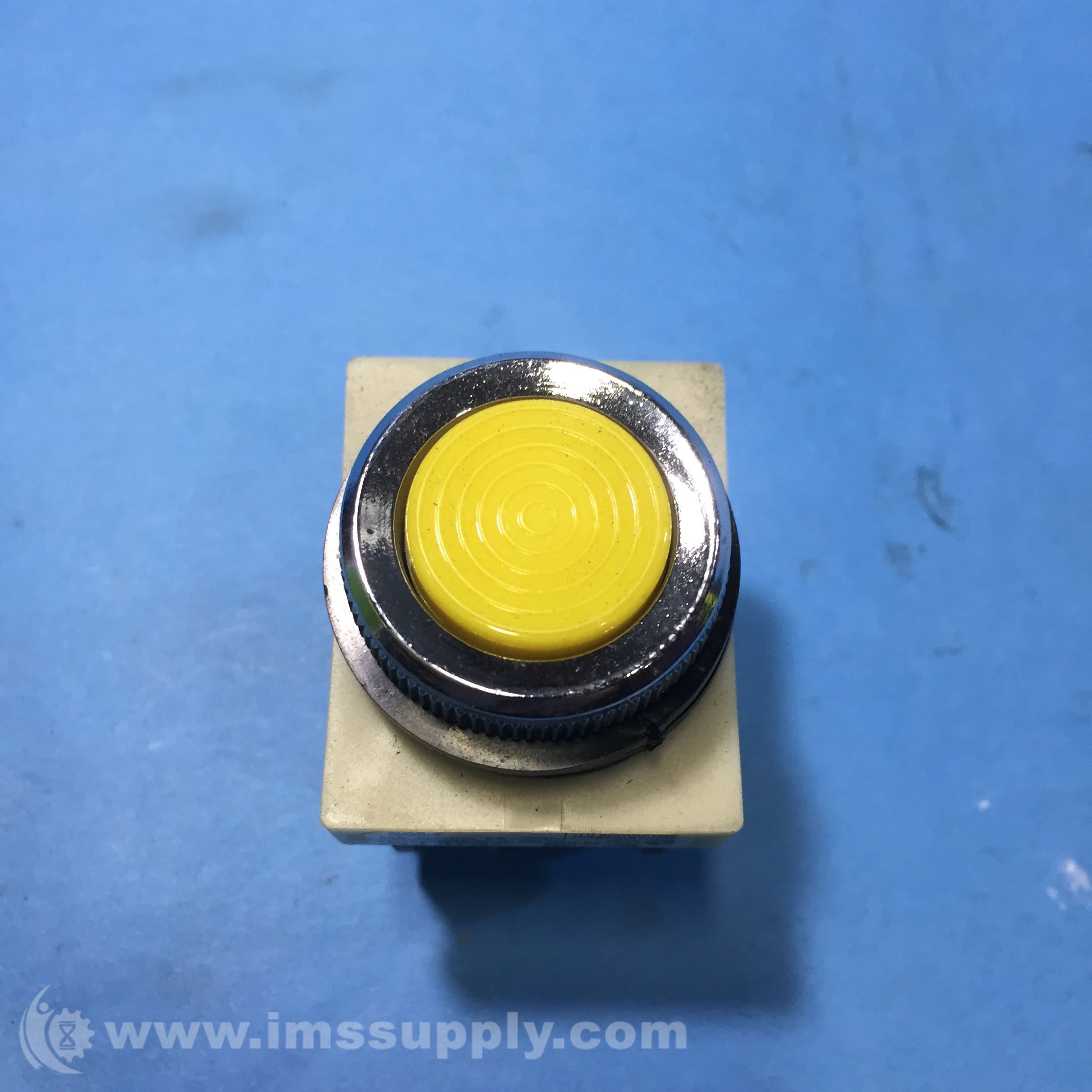 Fuji Electric AH25-FY11 Command Switch, Yellow - IMS Supply