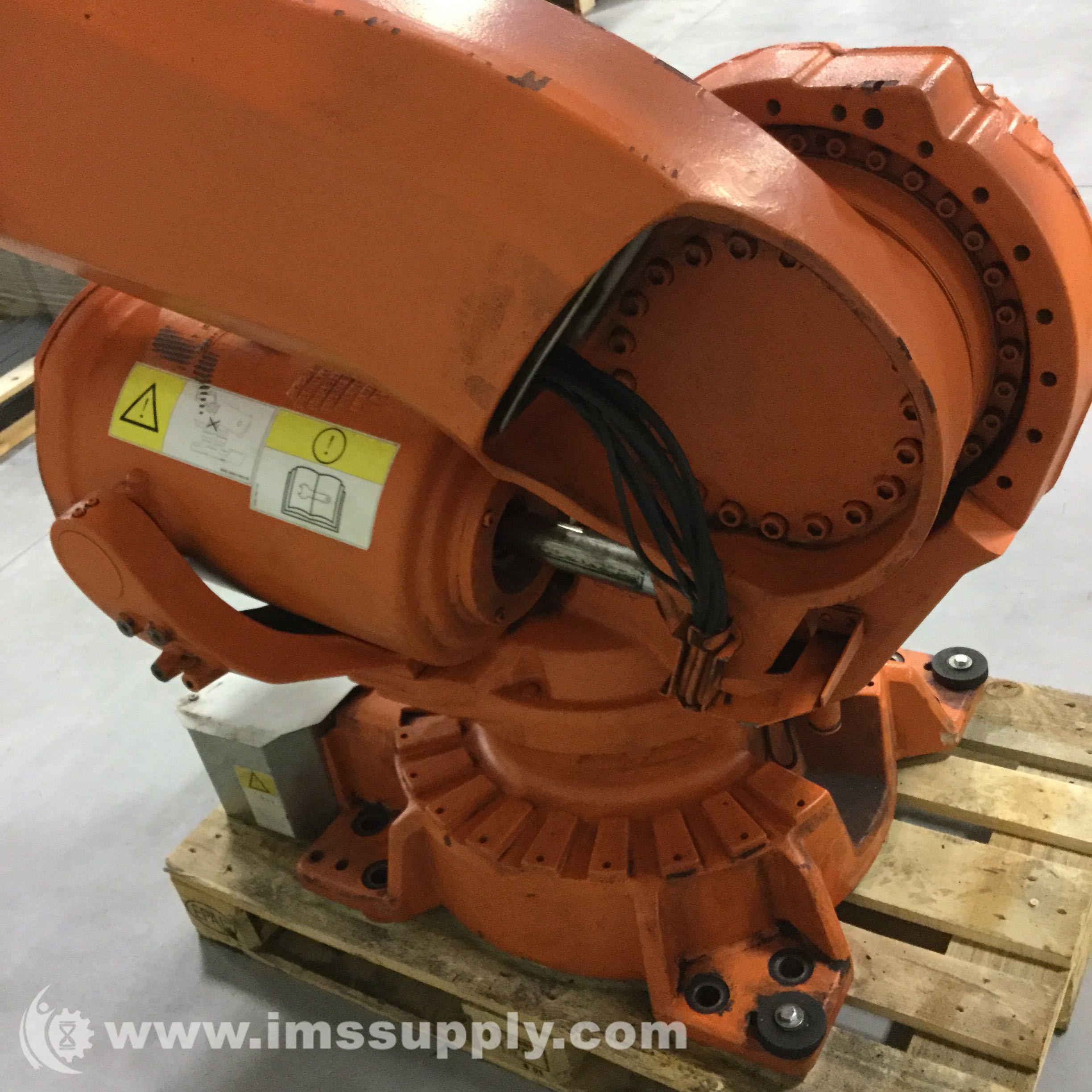 ABB IRB 6640-130/3.2 Industrial Robot, 235 kg - IMS Supply
