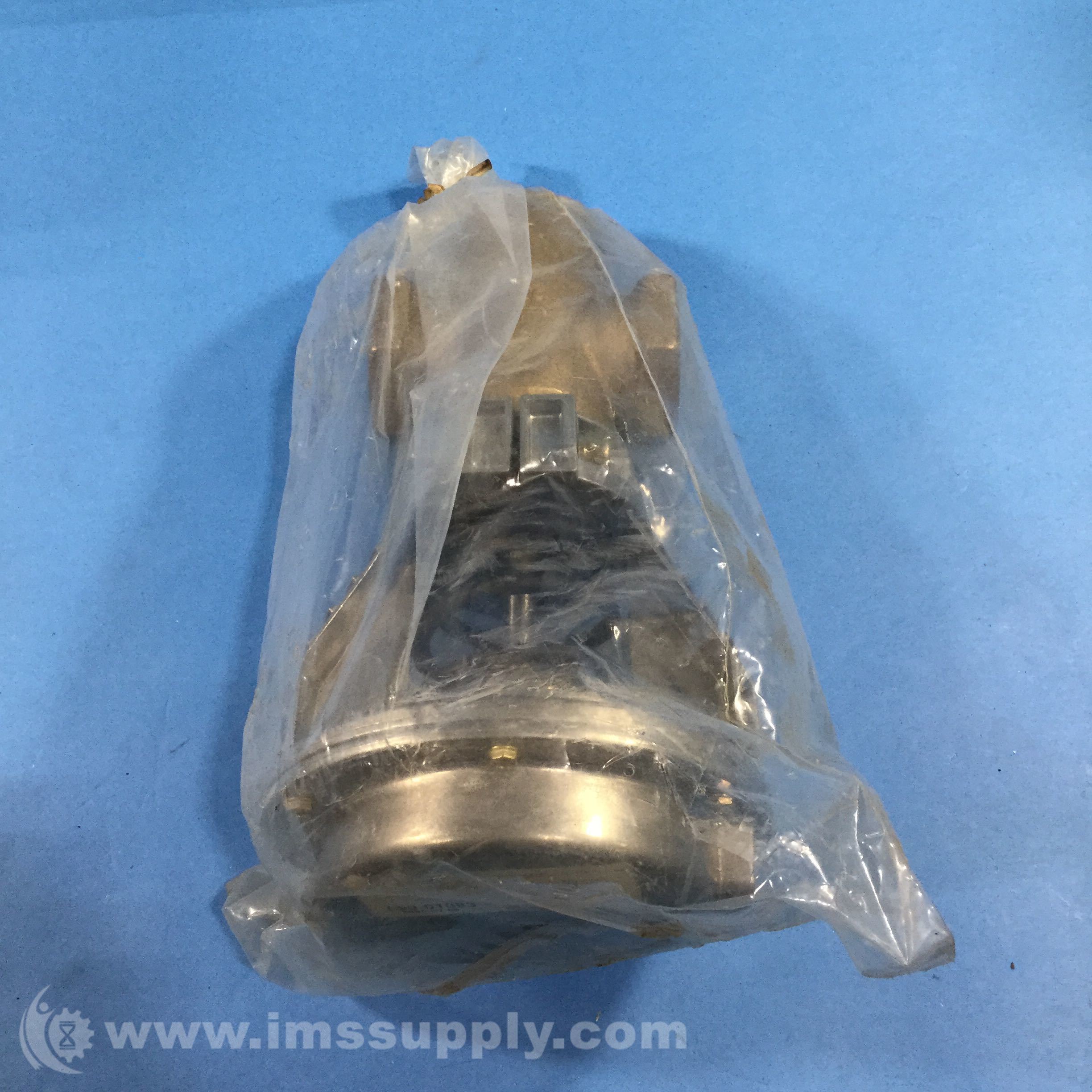 Landis & Staefa 27003131 3-Way Pneumatic Valve Assembly - IMS Supply