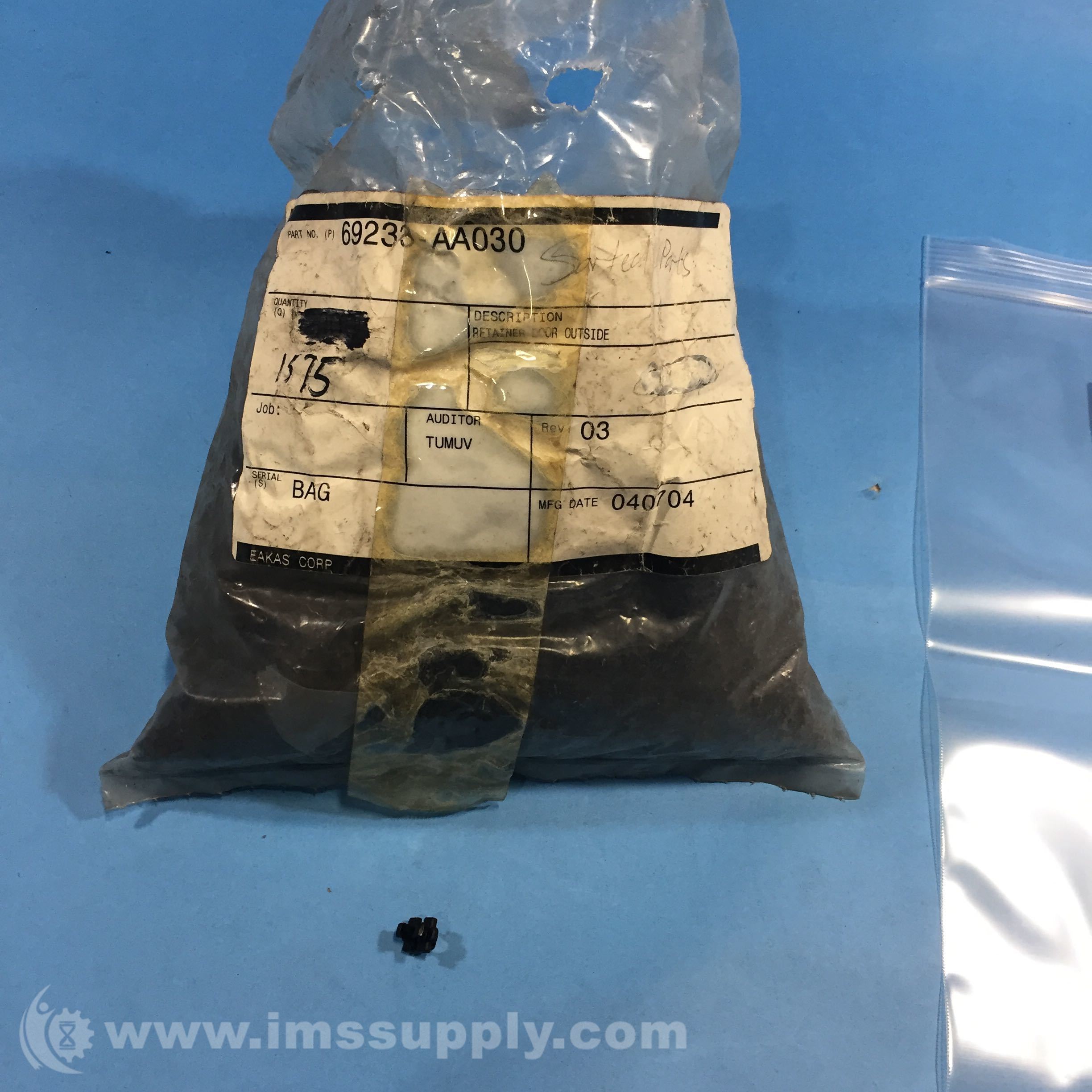 Eakas Corporation 69233-AA030 Bag of 1575 Outside Door Retainers - IMS ...