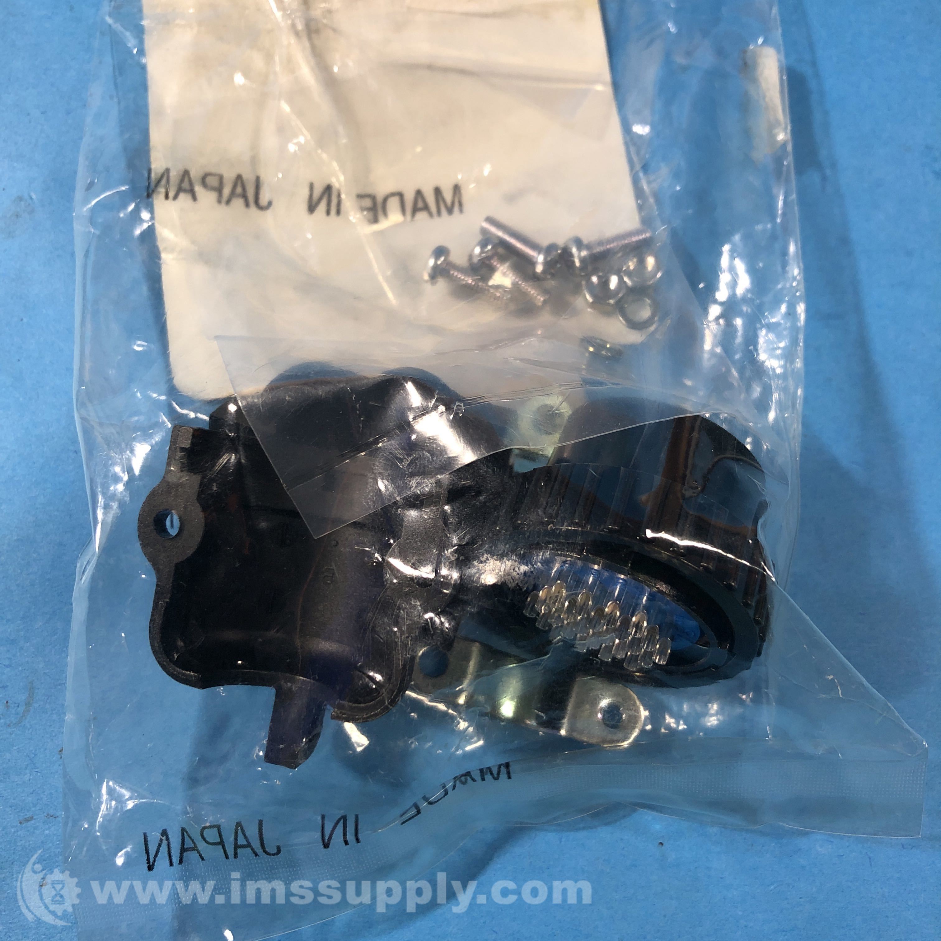 Denso 410877-0450 Straight Plug - IMS Supply