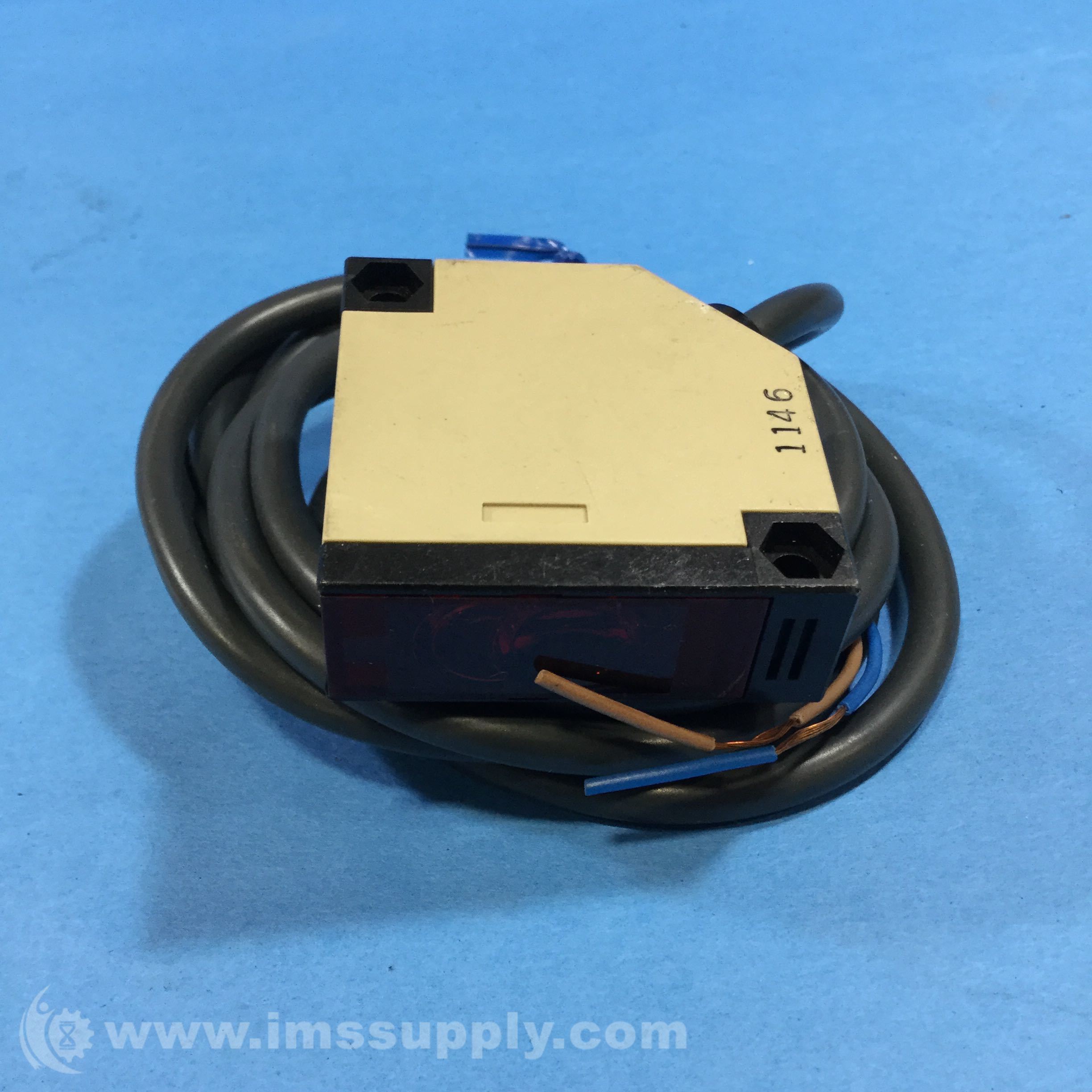 Omron E3JK-5L Photoelectric Emitter Sensor 2M Range 24-240VAC - IMS Supply