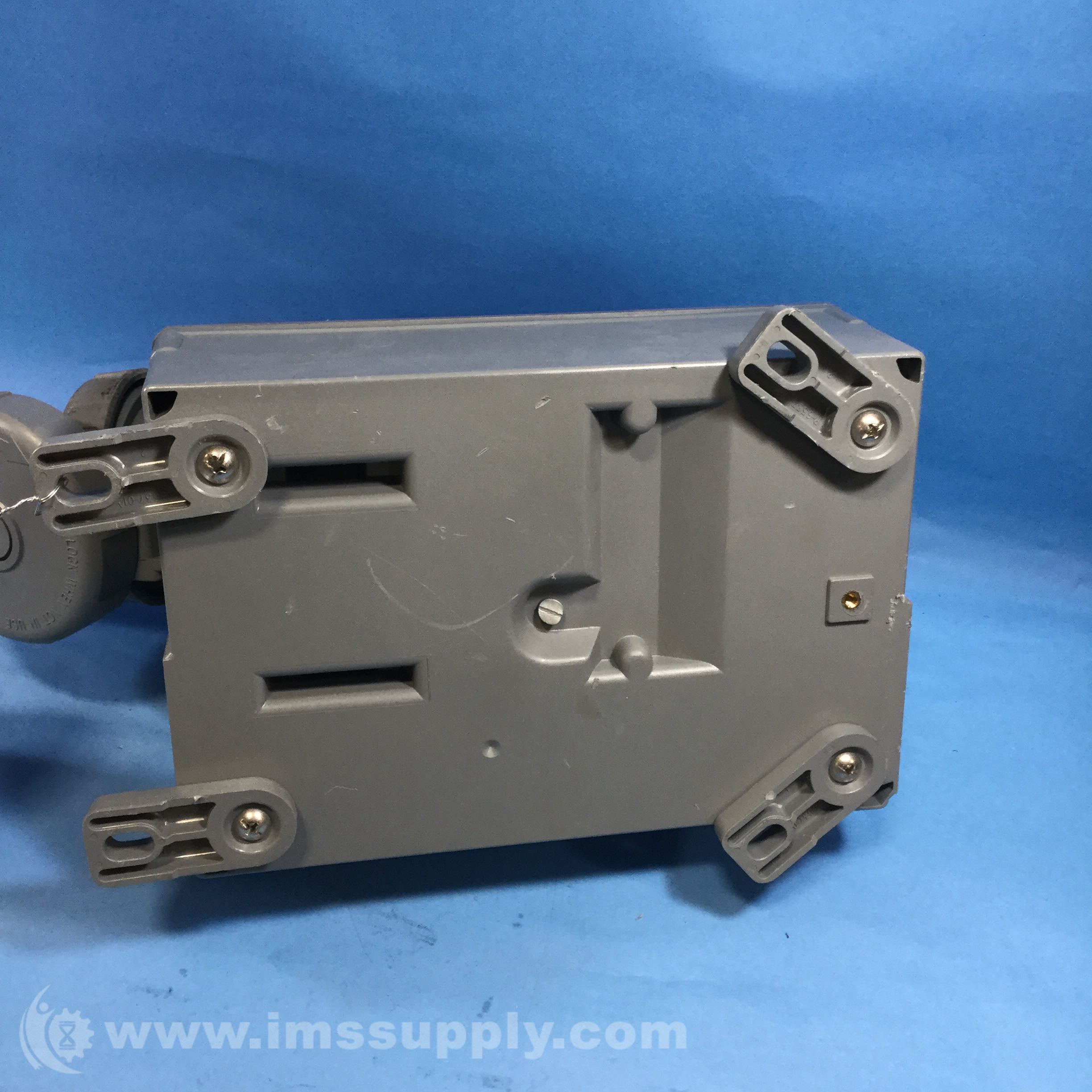 Hubbell HBL430MI7W Mechanical Interlock Device 3PH 4 Contacts - IMS Supply
