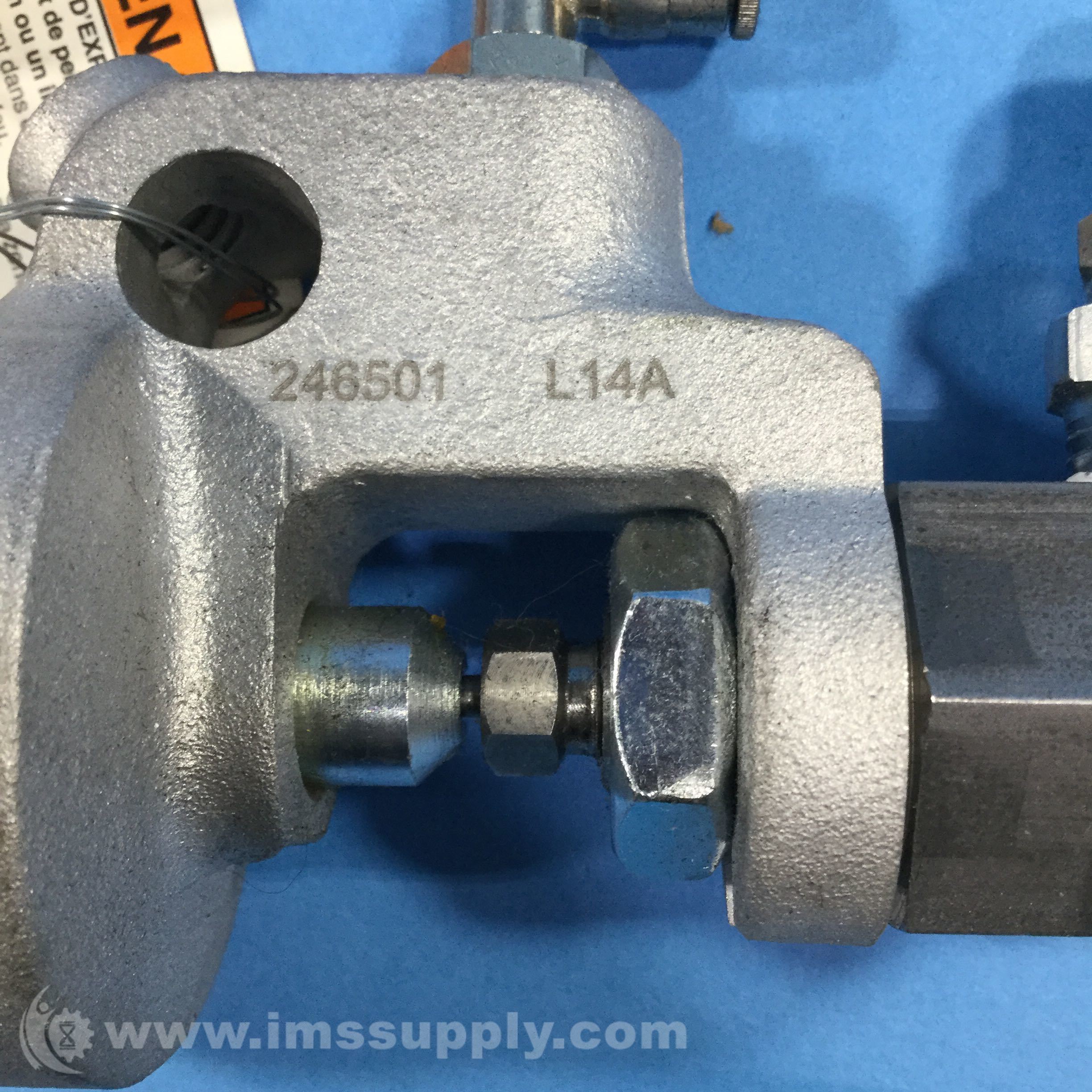 Graco 246501 L14A Air Blow-Off Valve, 200 PSI - IMS Supply