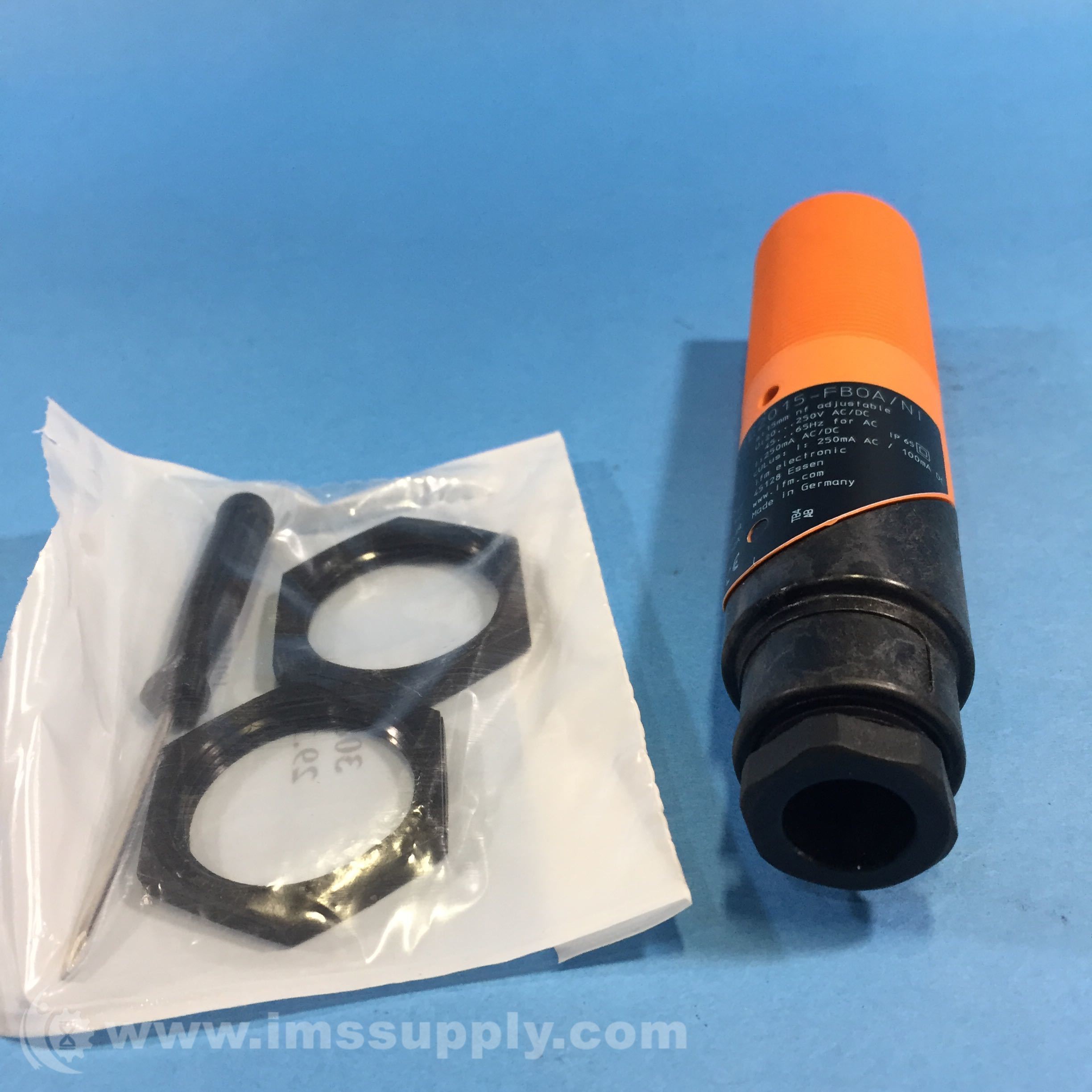 Ifm KI0205 Capactive Sensor, 30mm housing, 15mm Unshielded, 2-wir - IMS ...