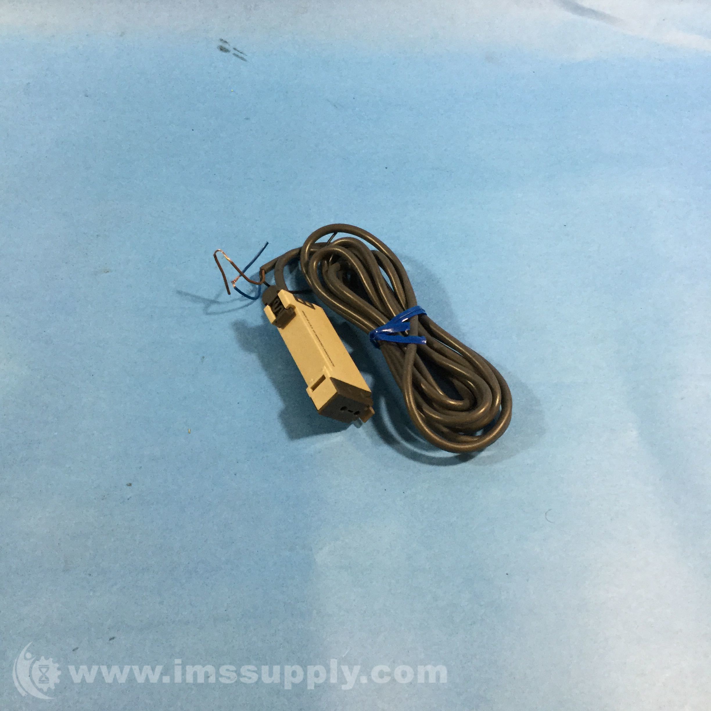SMC E3X-A11 Photoelectric Sensor - IMS Supply