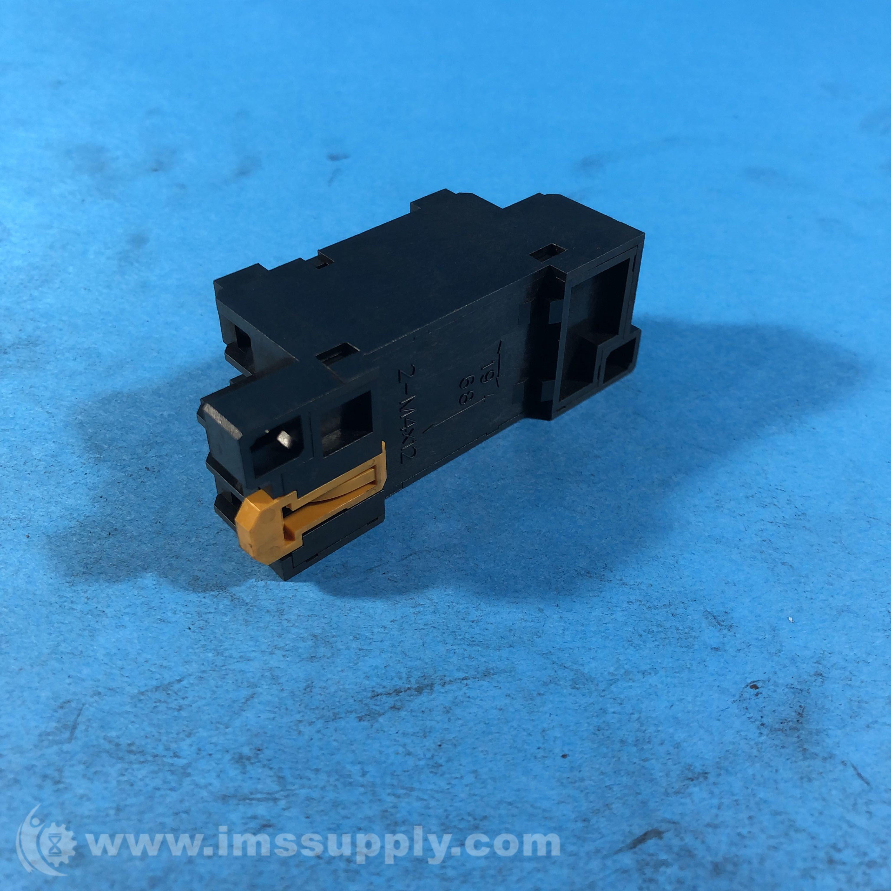 Omron PTF08A-E Relay Socket, 15 Amp, 110 VAC, 8 Blade - IMS Supply