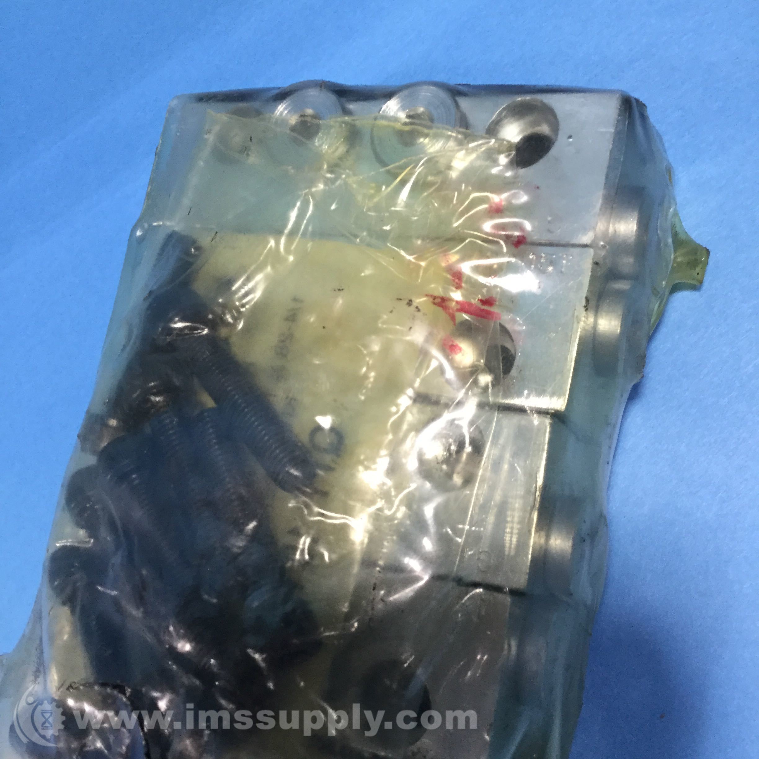 Graco MSP-15T Case of 5 Trabon MSP Modular Divider Valve - IMS Supply