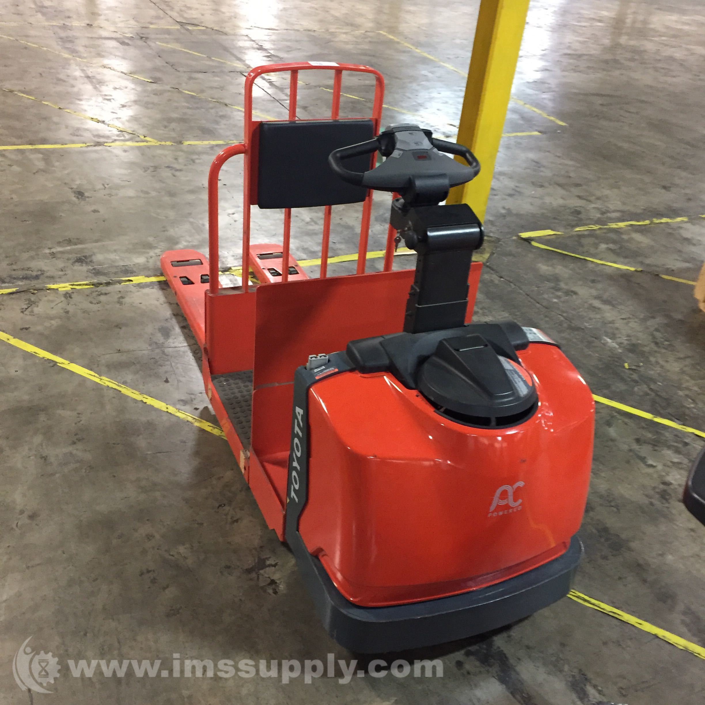 Toyota 8HBC30 Center Control Rider Power Jack - IMS Supply