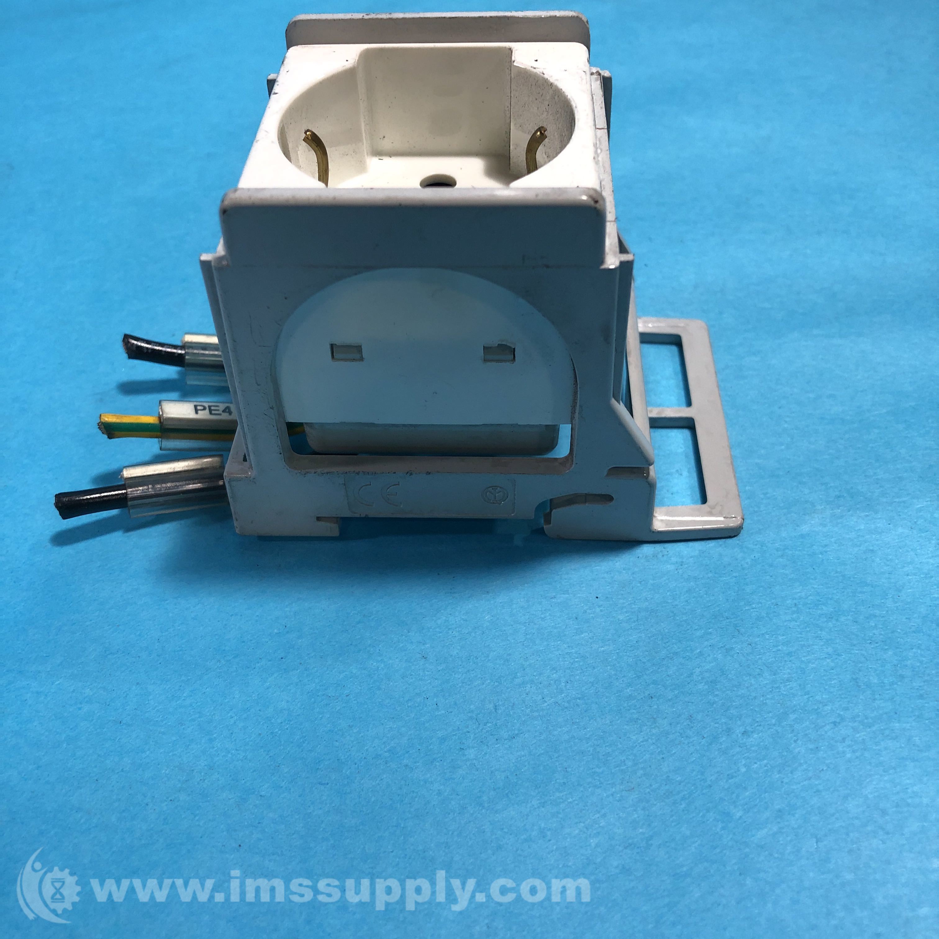 Gewiss GW20246 Italian/German Standard Socket-outlet 250V AC - IMS Supply