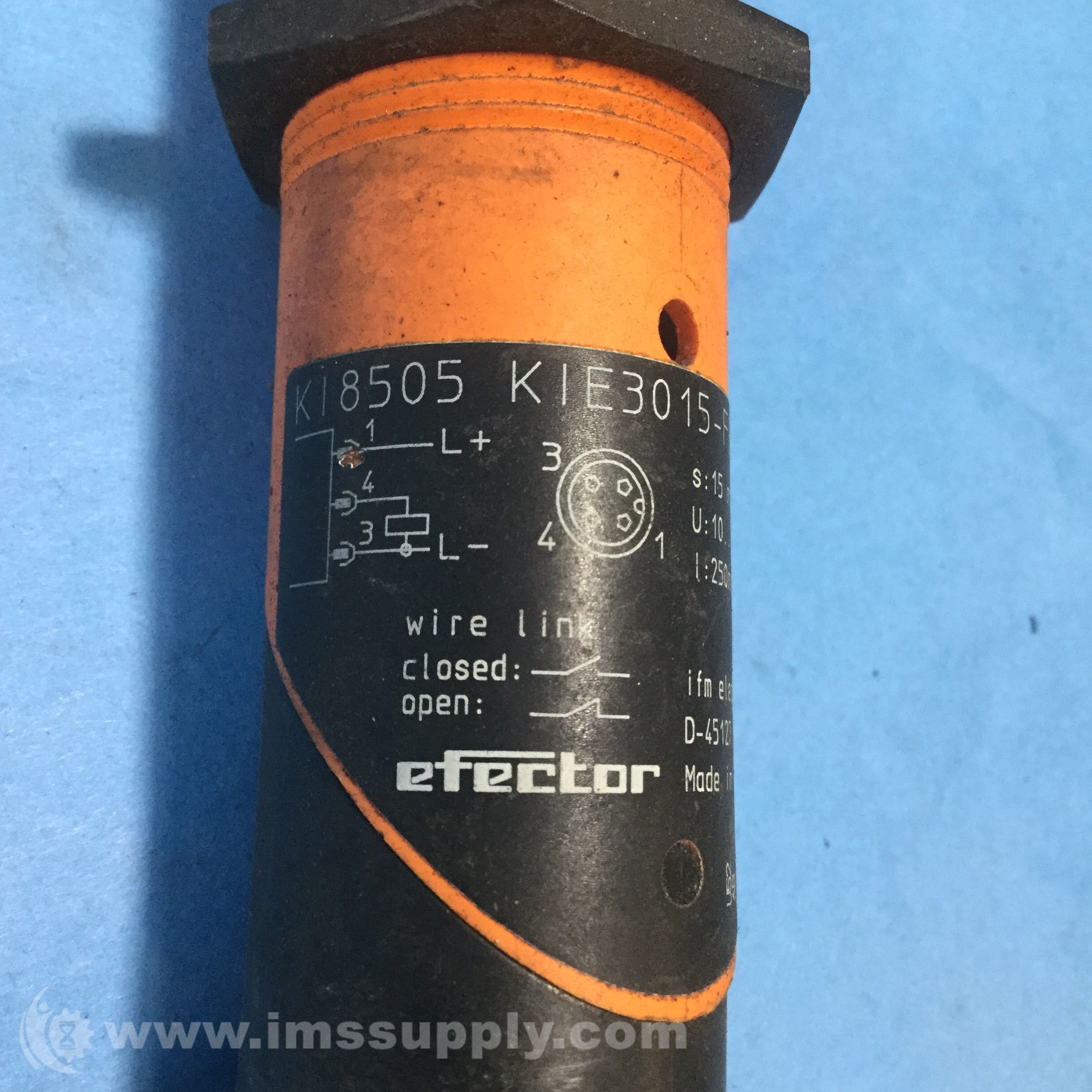 Efector KIE3015-FPKG/NI/US Quick Disconnect Capacitive Sensor - IMS Supply