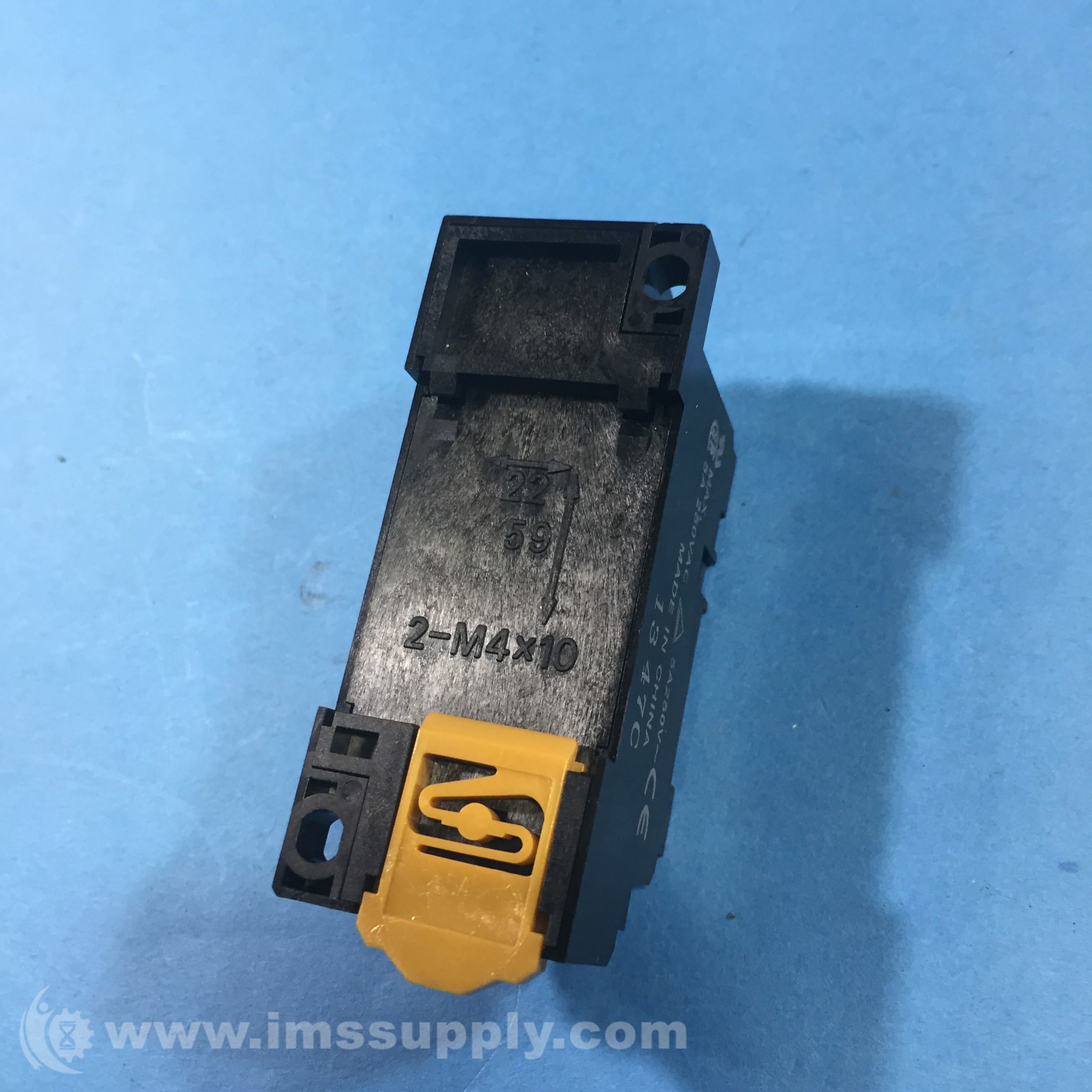 Omron PYF14A-E Relay Socket, Front Connecting, DIN Rail - IMS Supply