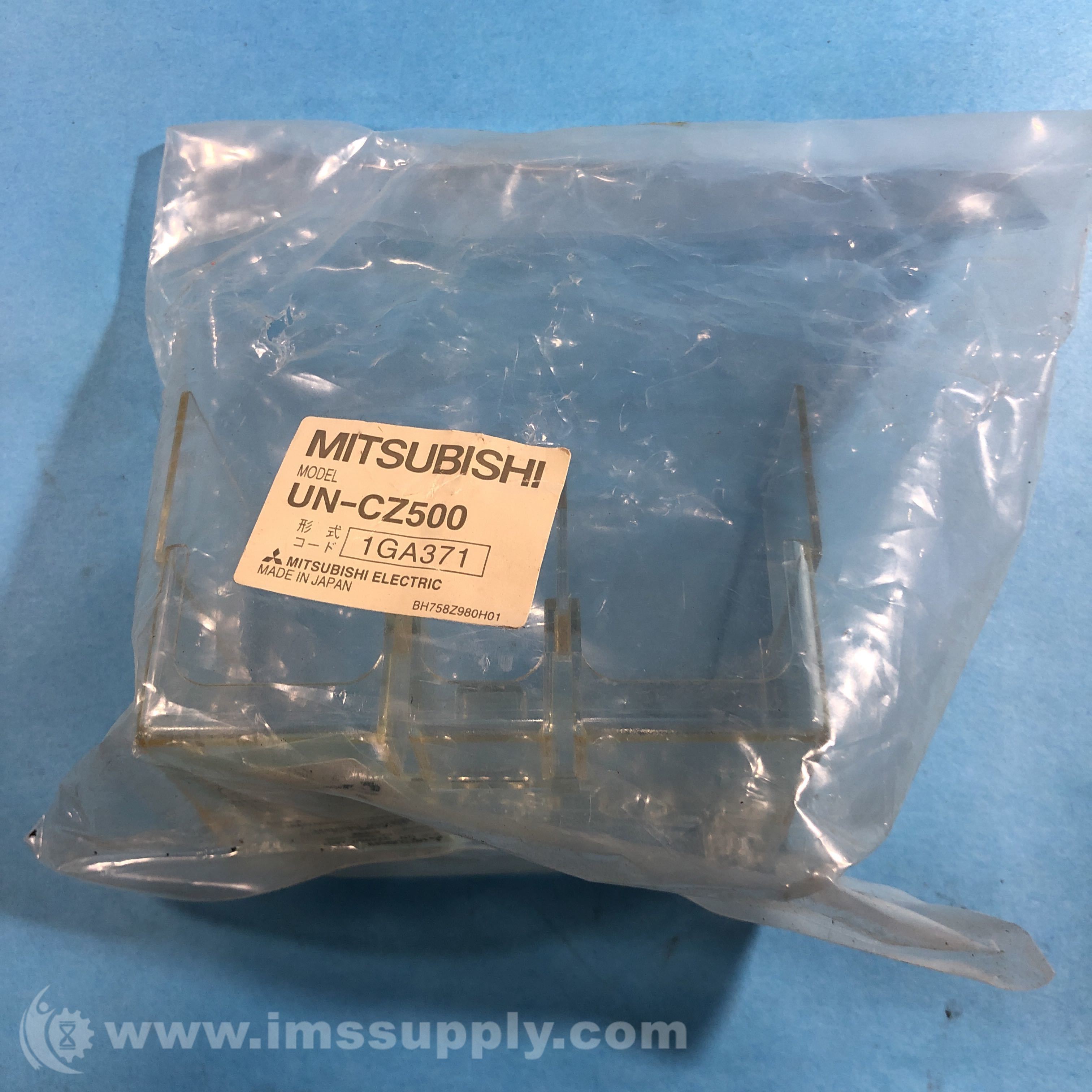 Mitsubishi Electric UN-CZ500 Power Terminal Connector Cover - IMS Supply