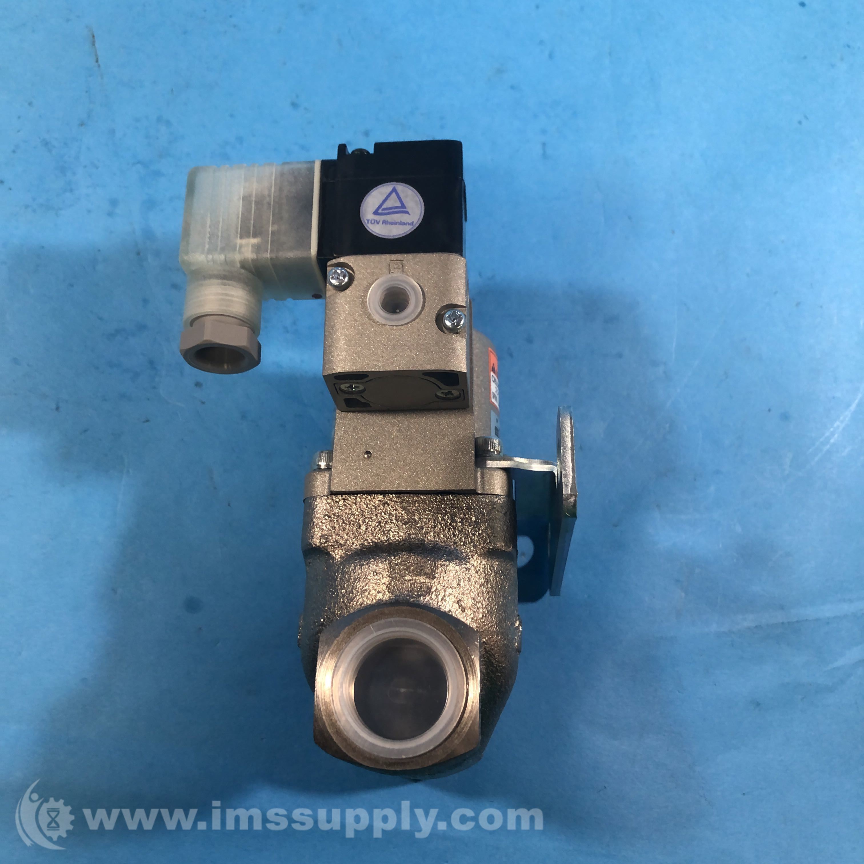 CKD CVSE2-20A-05-02HSB-3-ST Solenoid Valve - IMS Supply
