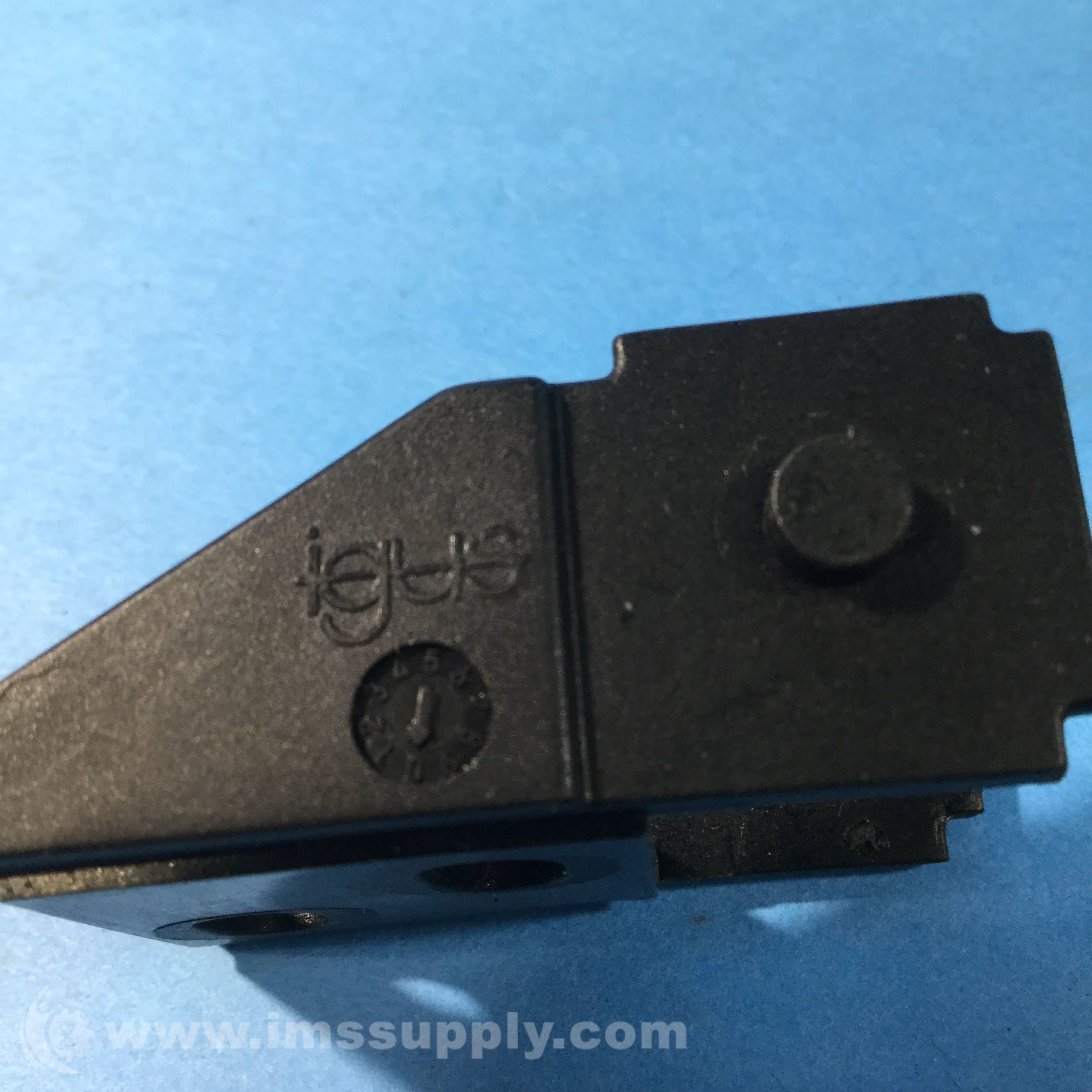 Igus 102.2P Plastic Mounting Bracket - IMS Supply