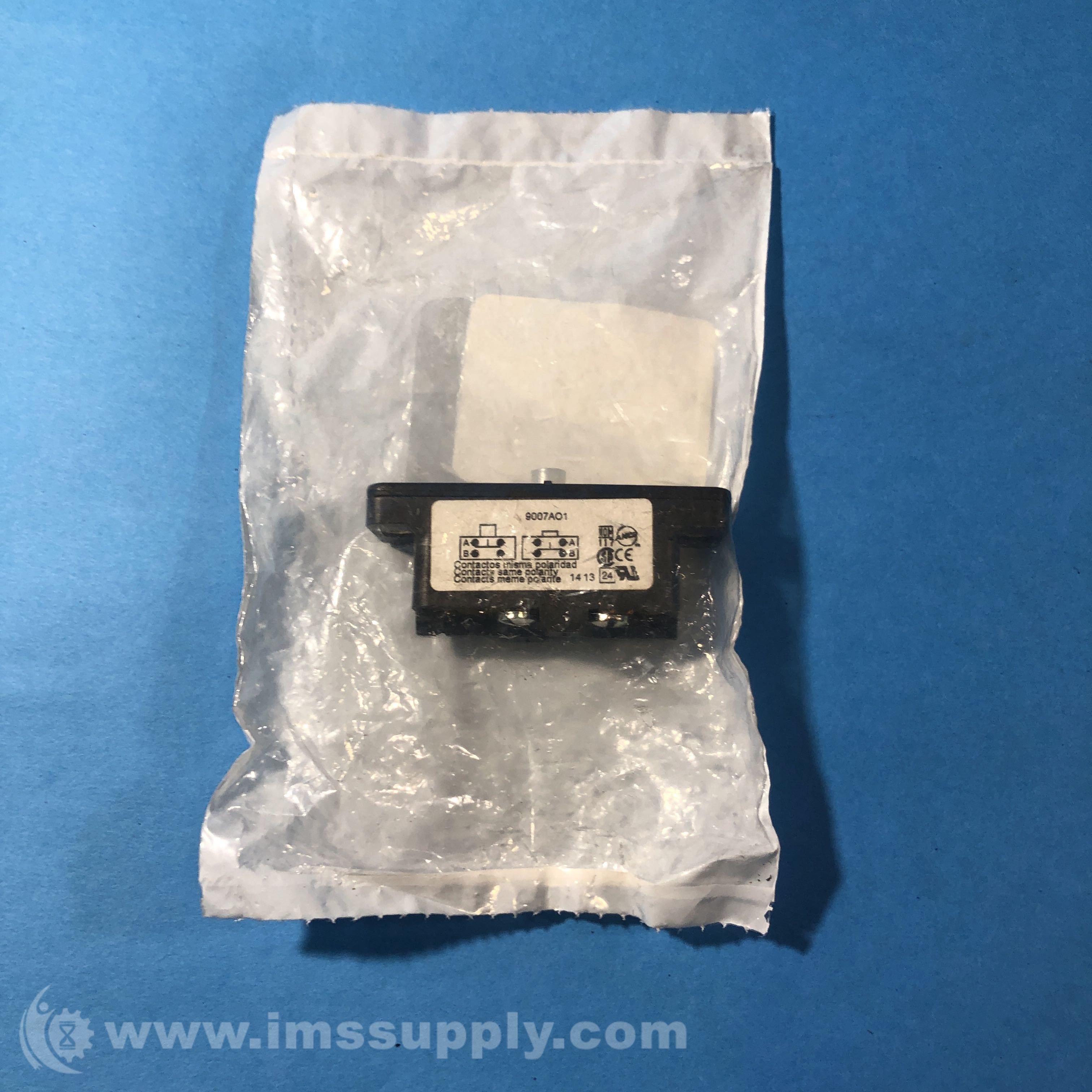 Square D 9007AO1 Snap Basic Limit Switch - IMS Supply