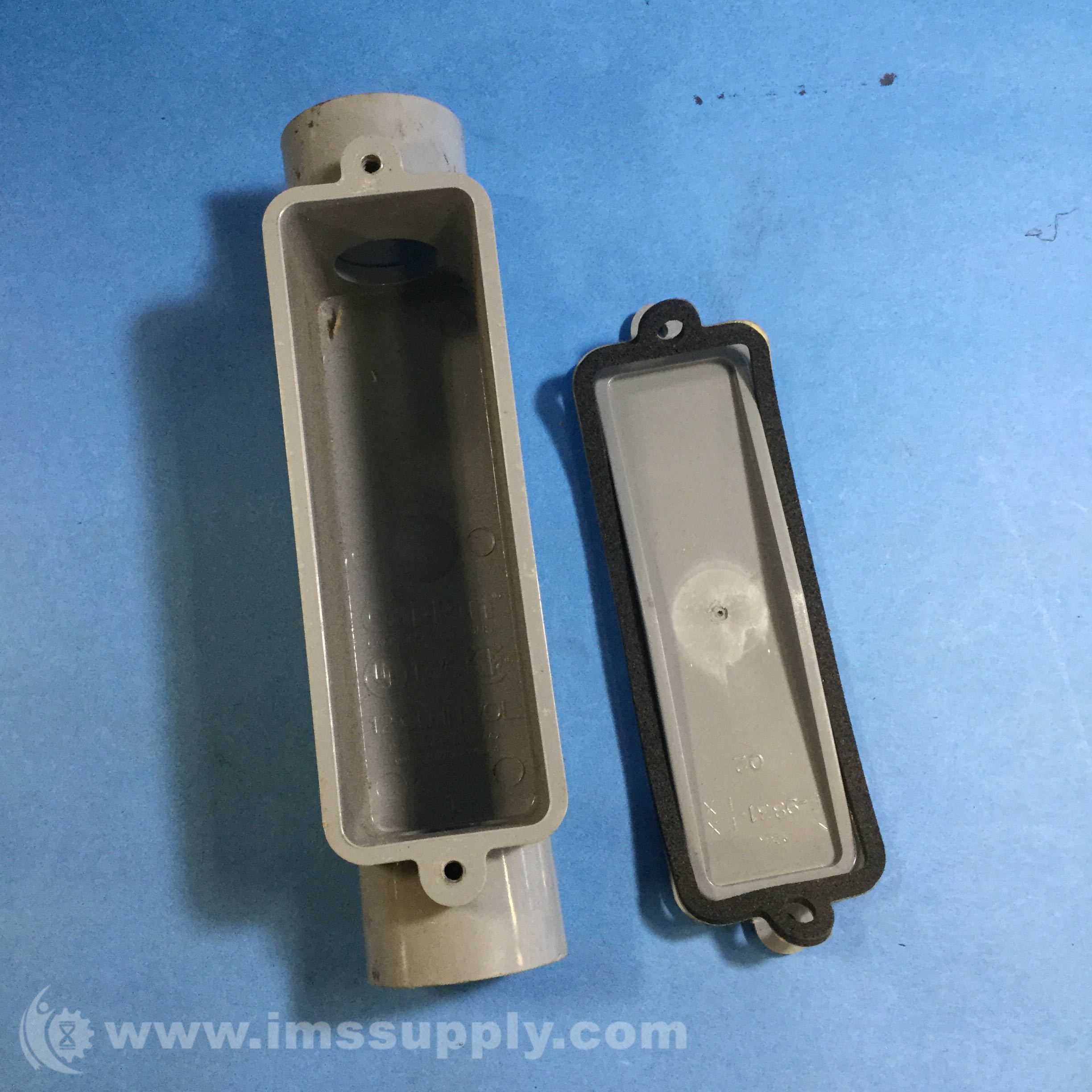 Carlon E-9831-EX/FX Straight 1 Conduit Body - IMS Supply