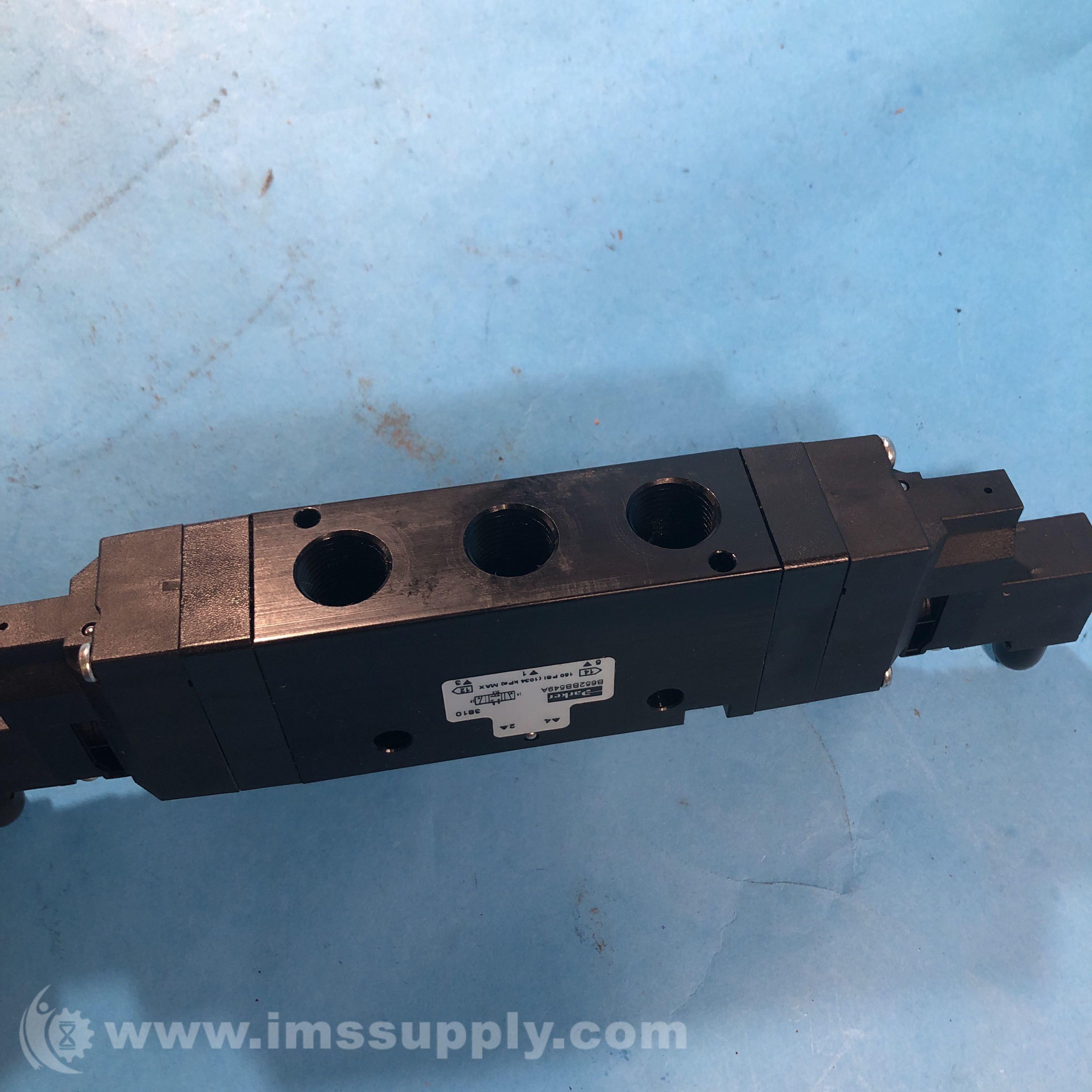 Parker B652BB549A B Series Double Solenoid 4-way 3-position Valve - IMS Supply