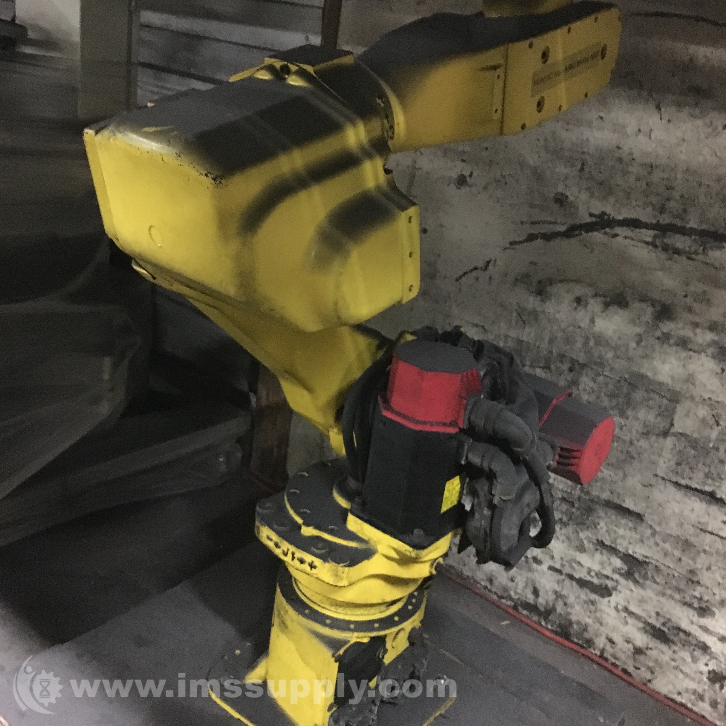 Fanuc Arcmate 100 MIG welding robot - IMS Supply