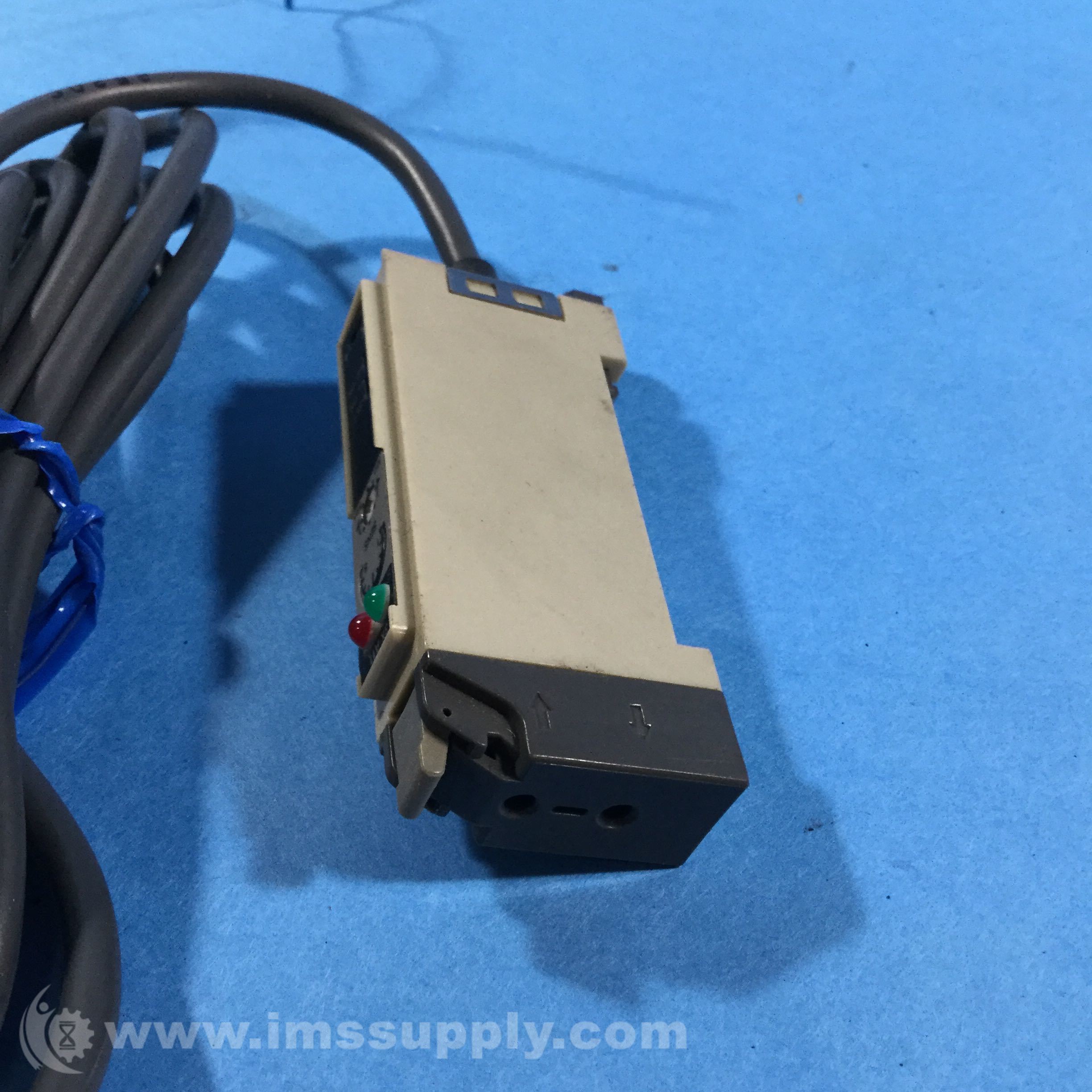 SMC E3X-A11 Photoelectric Sensor - IMS Supply