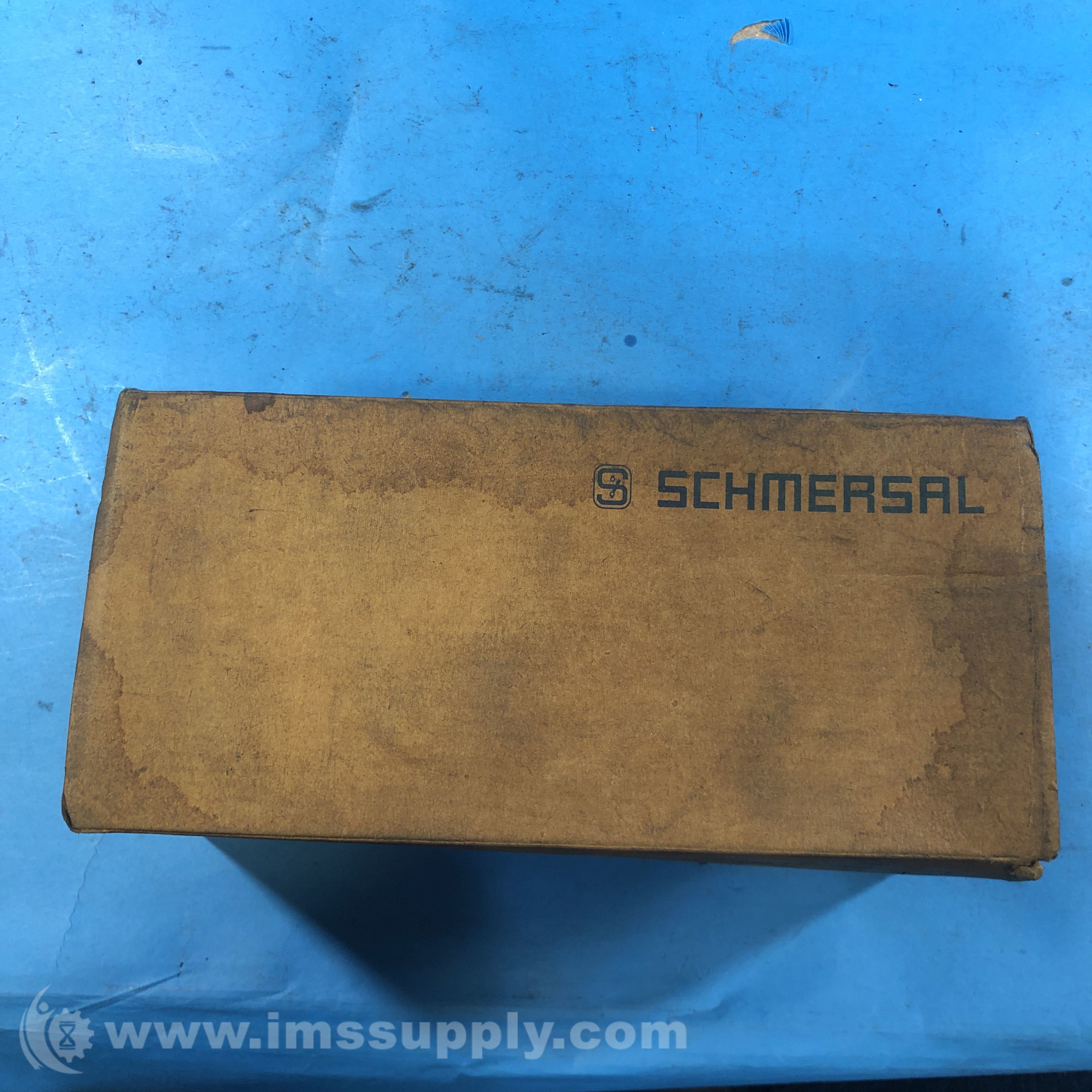 Schmersal ZQ 900-11N Emergency Cable Pull Switch w/ E-stop Button - IMS ...