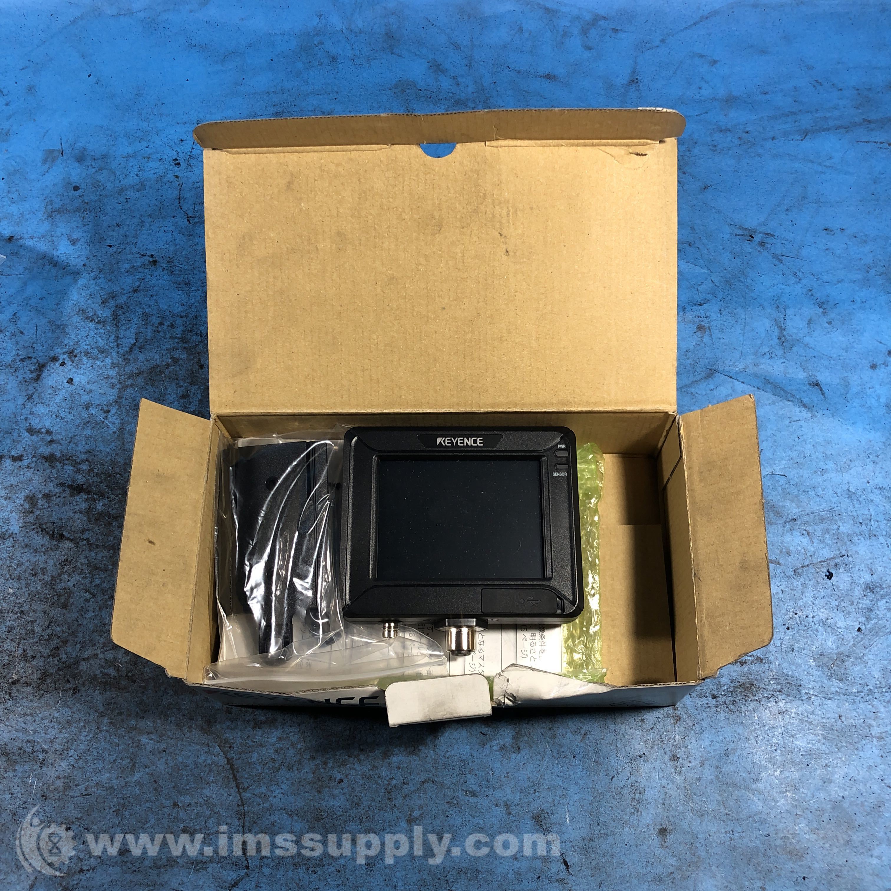 Keyence IV-M30 Intelligent Monitor for IV Cameras, 24V DC - IMS Supply