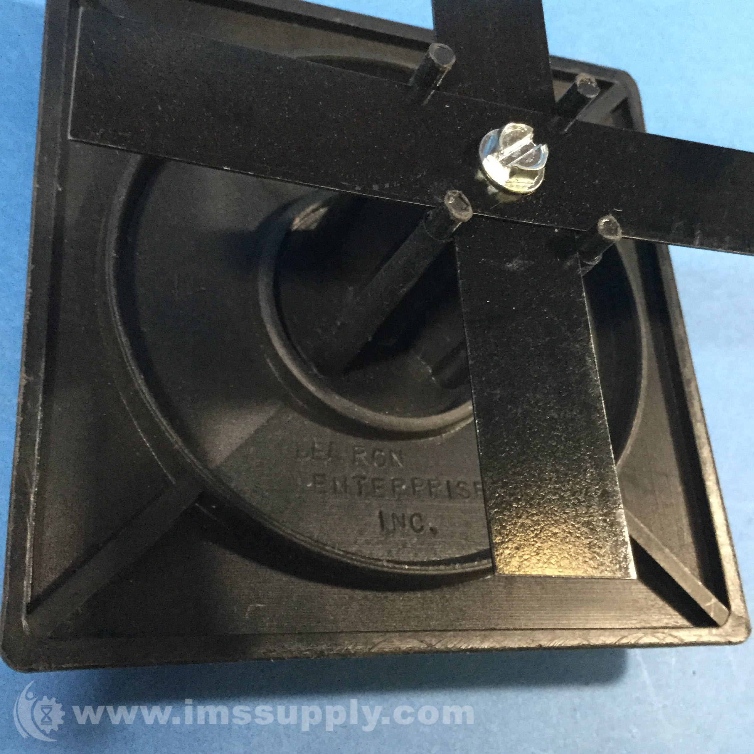 Lithonia Lighting STC4U Pole Top Cap Square Straight Steel 4 Inch - IMS ...