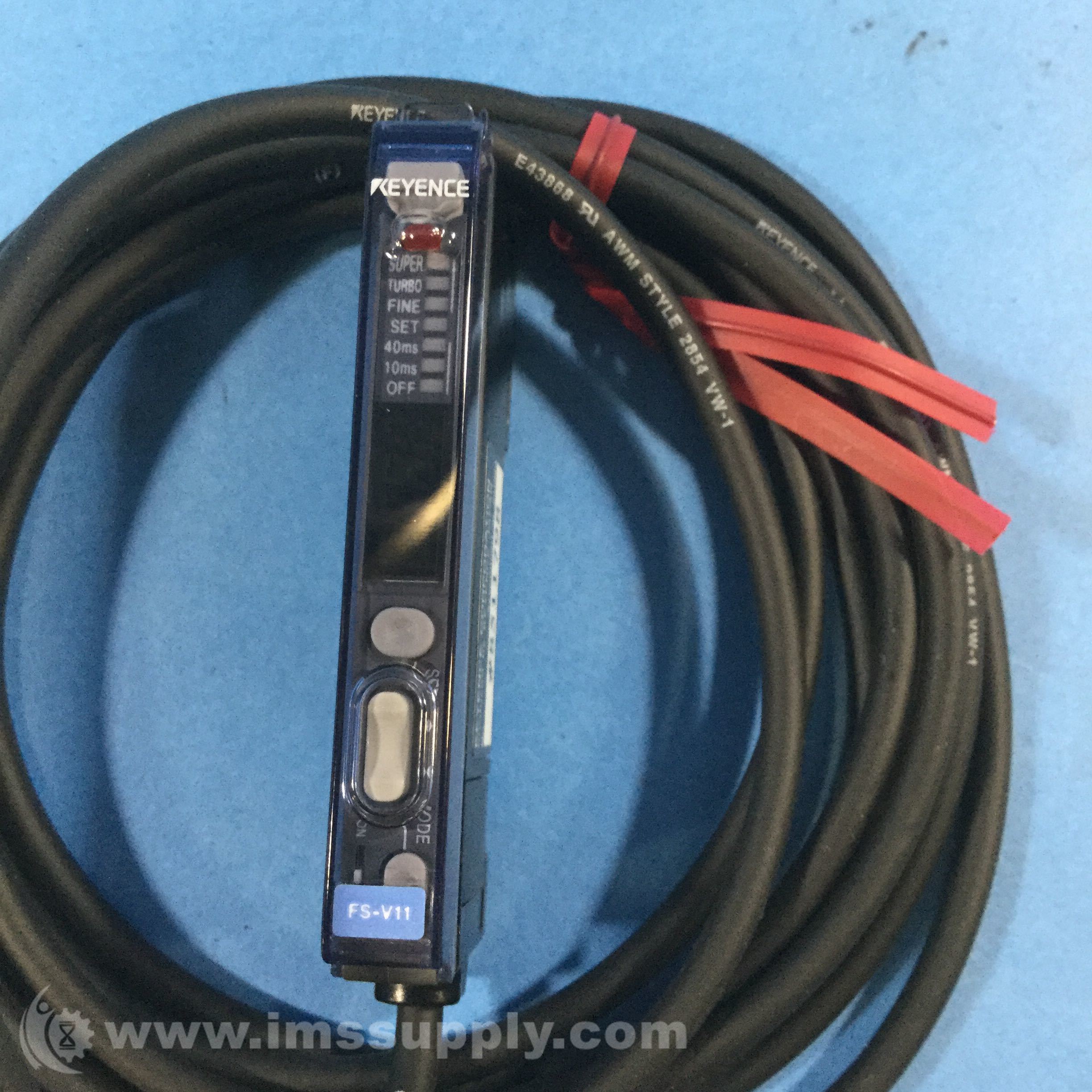 Keyence FS-V11 Fiber Amplifier, Cable Type, Main Unit, NPN - IMS Supply