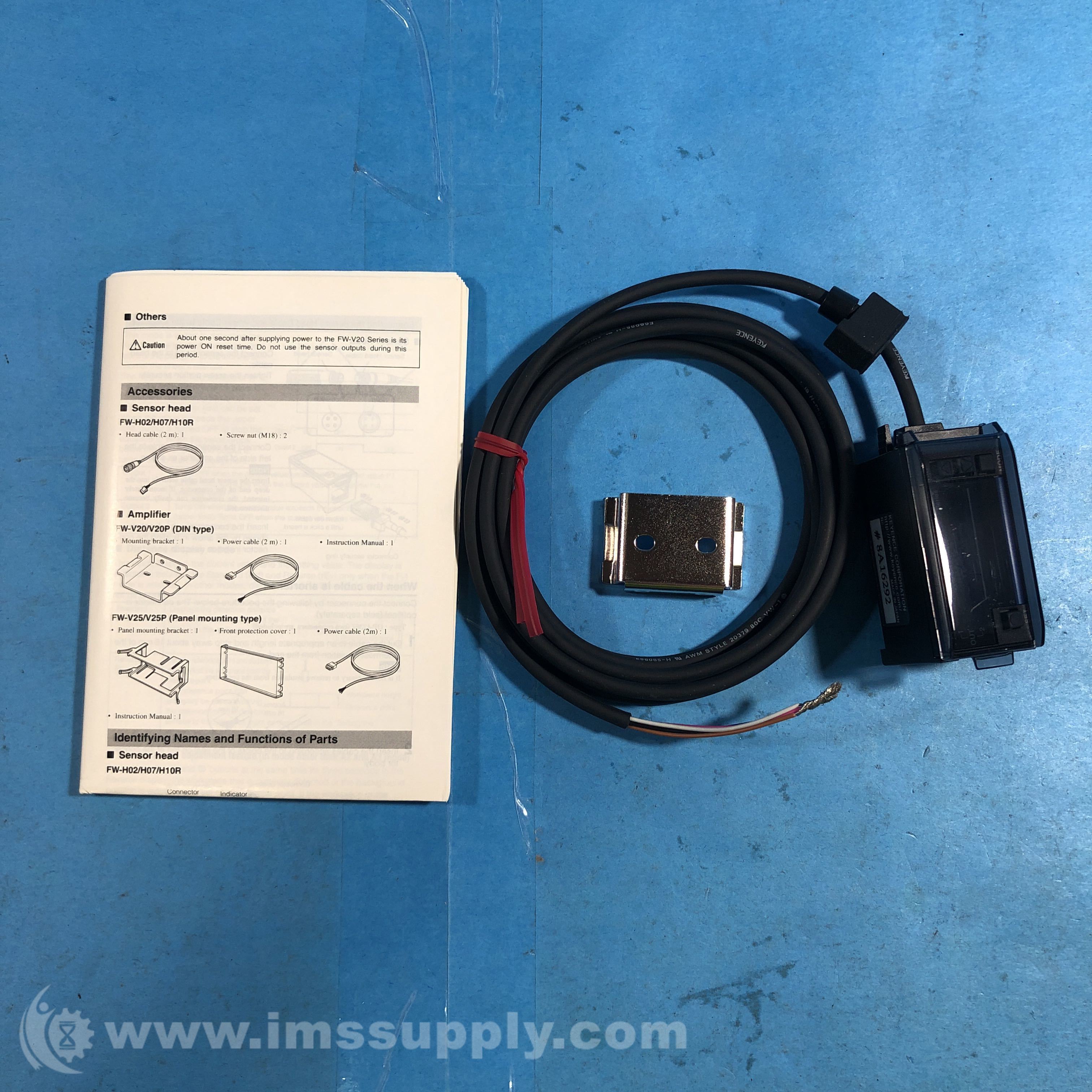 Keyence FW-V20P Amplifier Unit PNP - IMS Supply