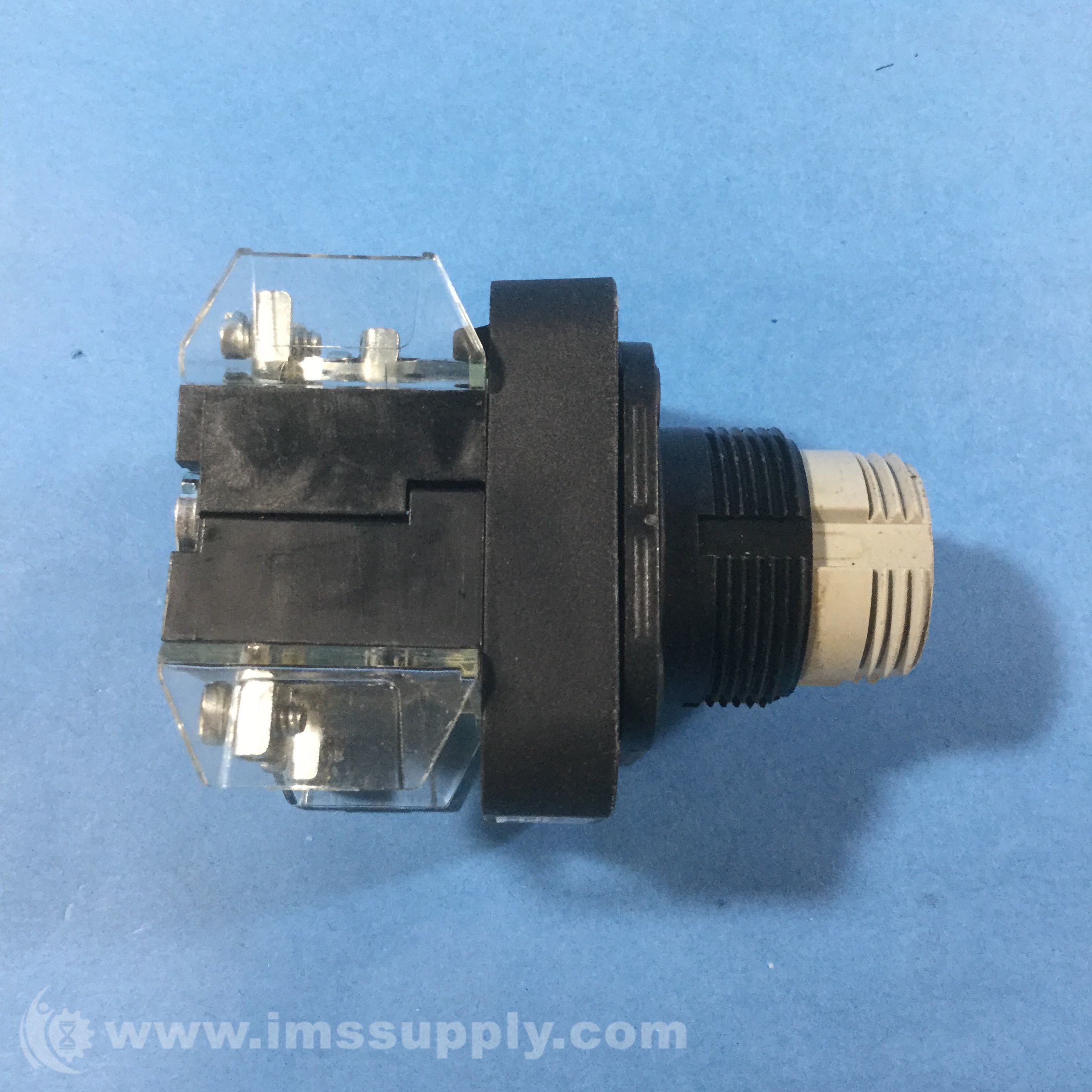 Allen Bradley 800H-QRBH24G Illuminated LED Push Button Switch - IMS Supply