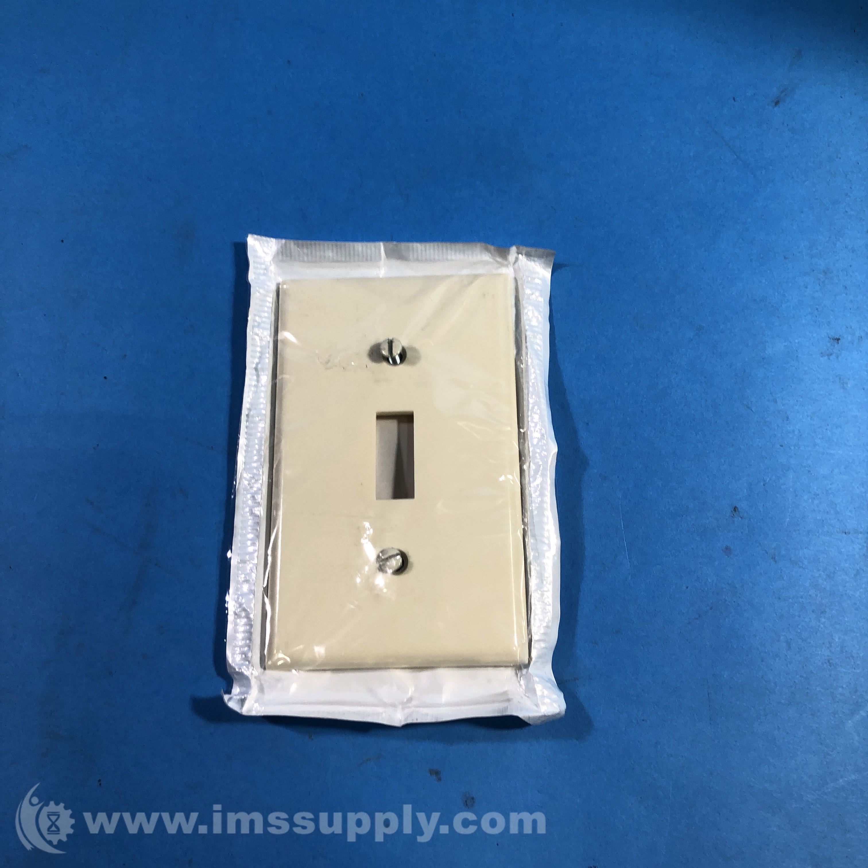 Leviton 82001 Toggle Switch Wallplate, 1-Gang, Thermoset, Almond - IMS ...