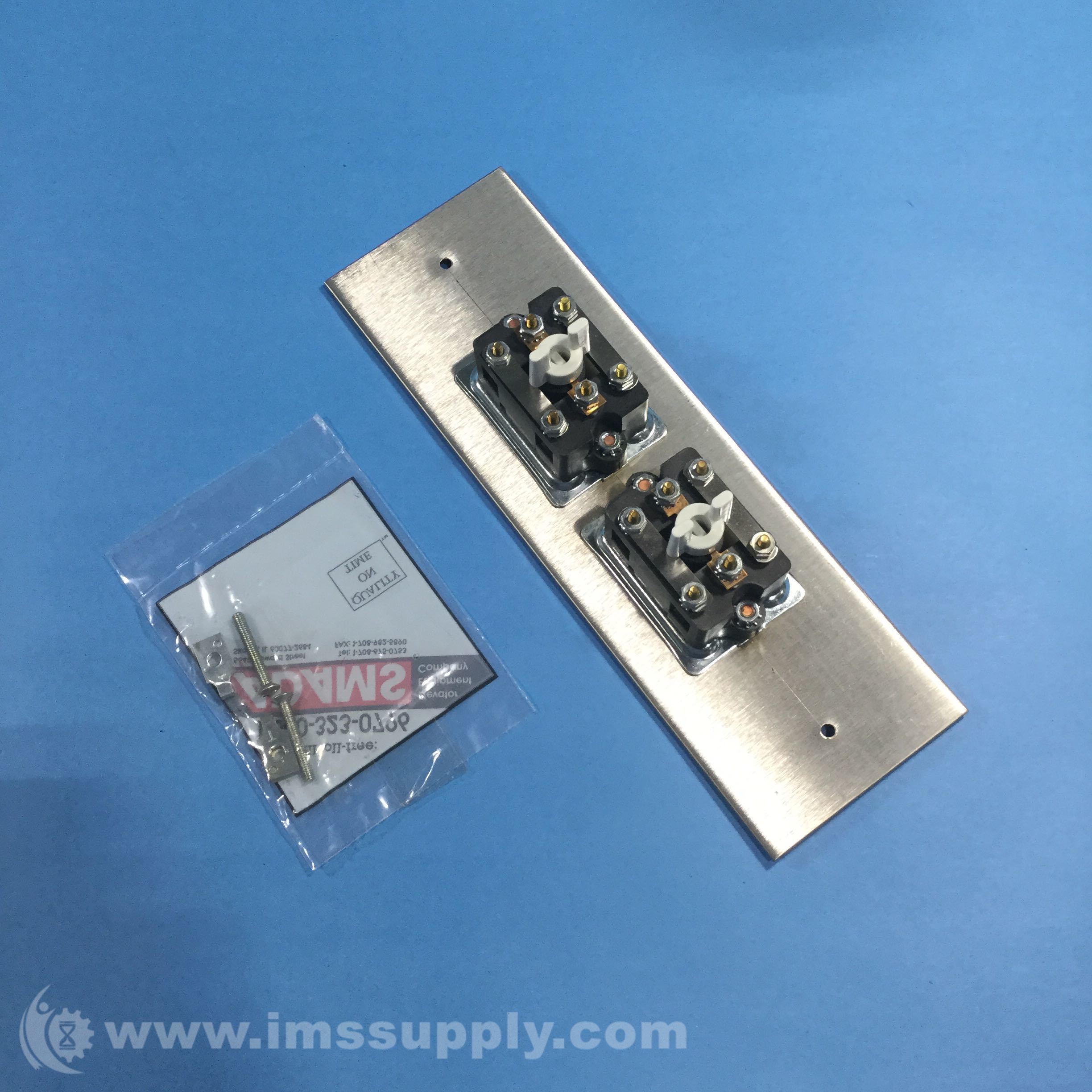 Adams Elevator A462A4 Elevator Button Panel, Red / Green 2 Button - IMS ...