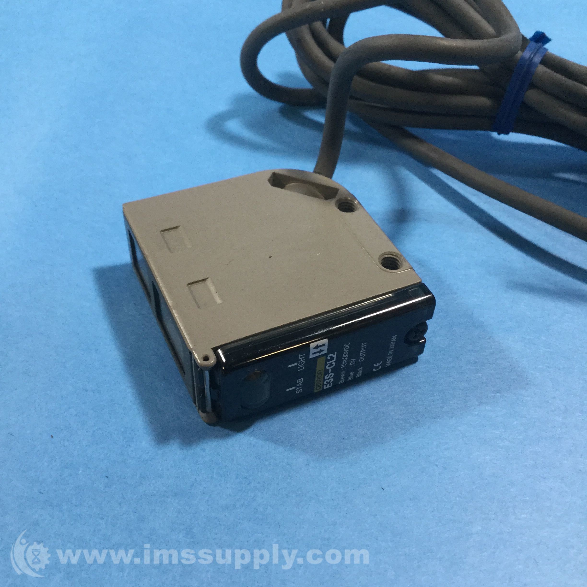 Omron E3S-CL2 1 Distance-settable Photoelectric Sensor - IMS Supply
