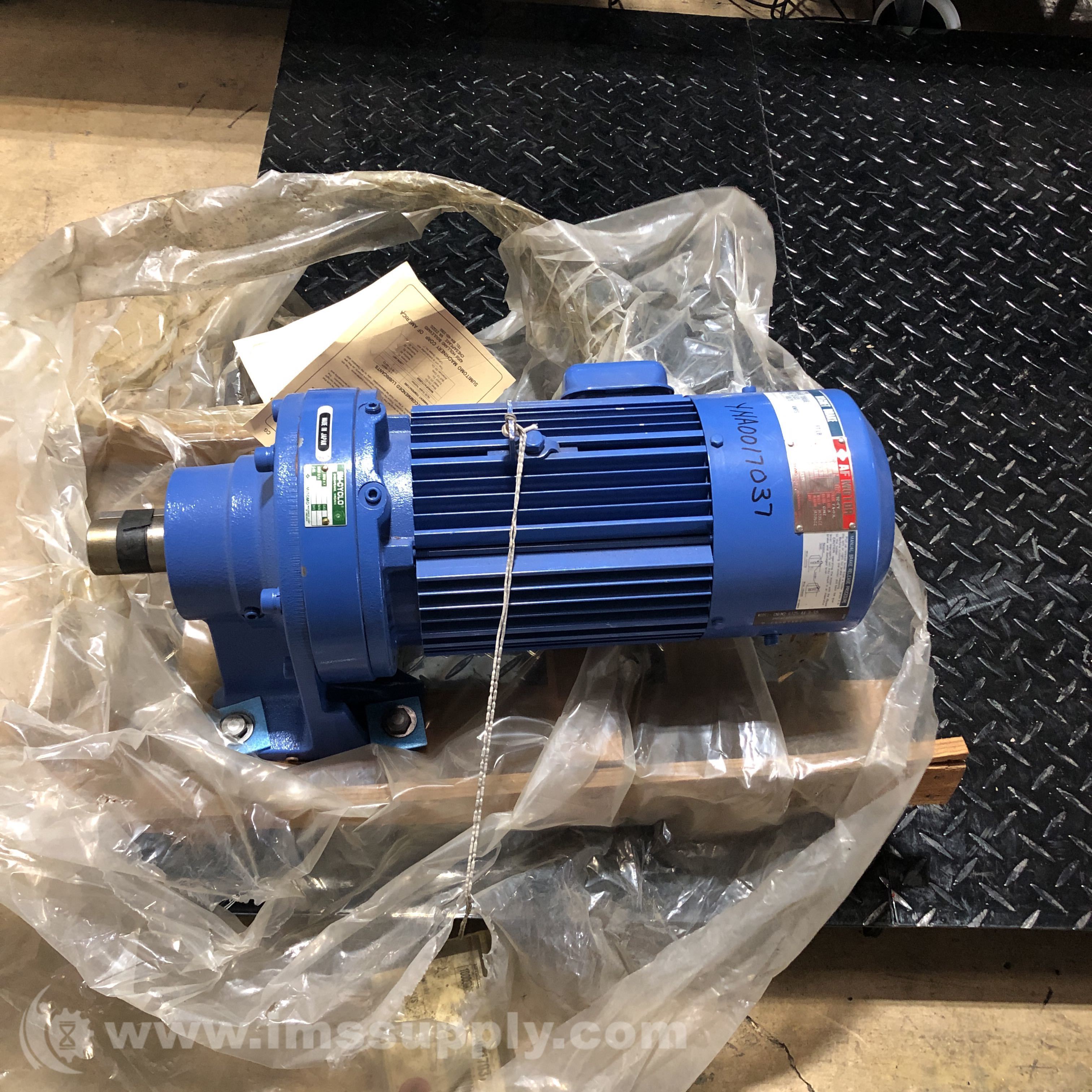 Sumitomo CNHM2-6125-AV-B-59 Brake Motor, 30RPM, 2HP, Ratio 59 - IMS Supply