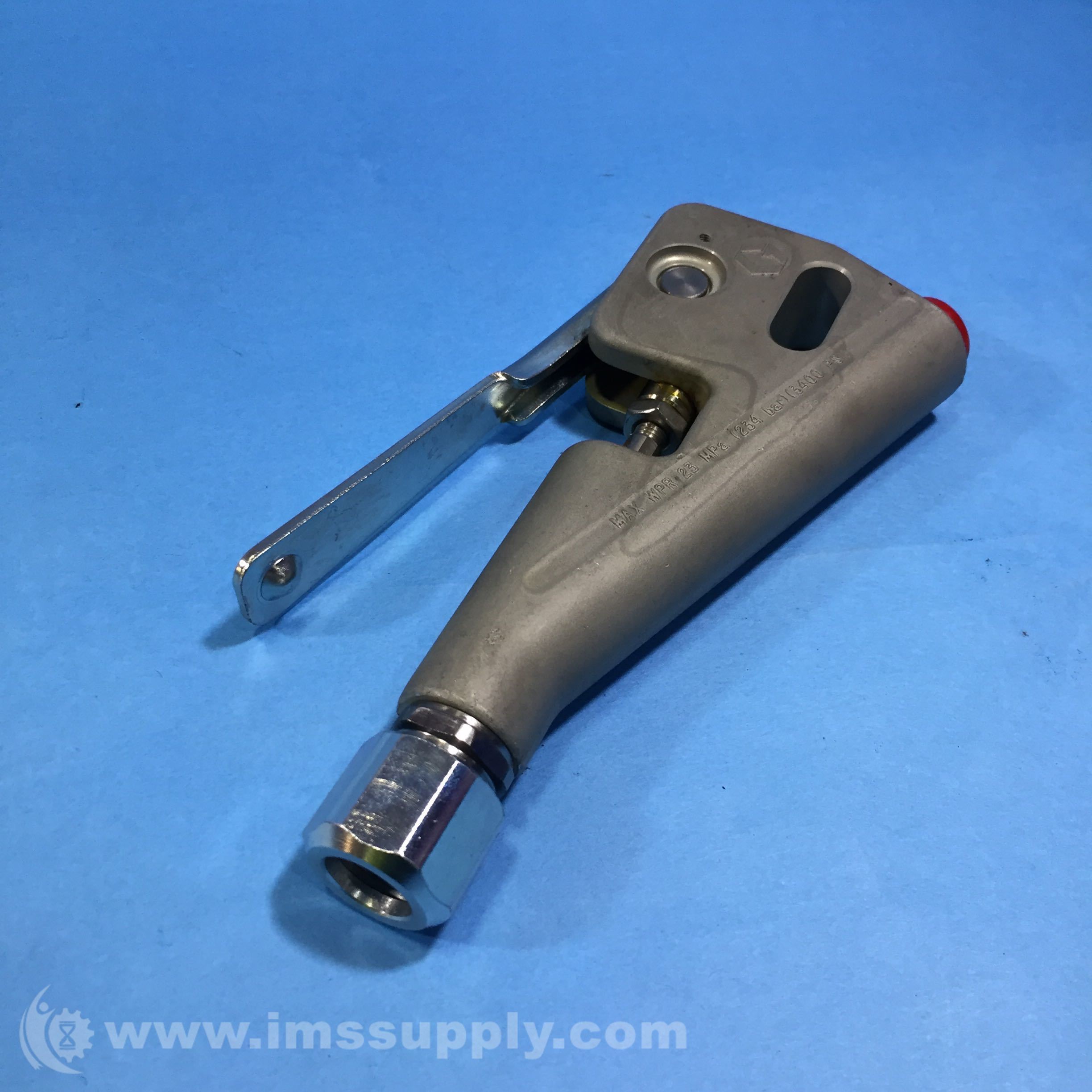 Graco 240199 In-line Ultra-Lite Flow Gun - IMS Supply