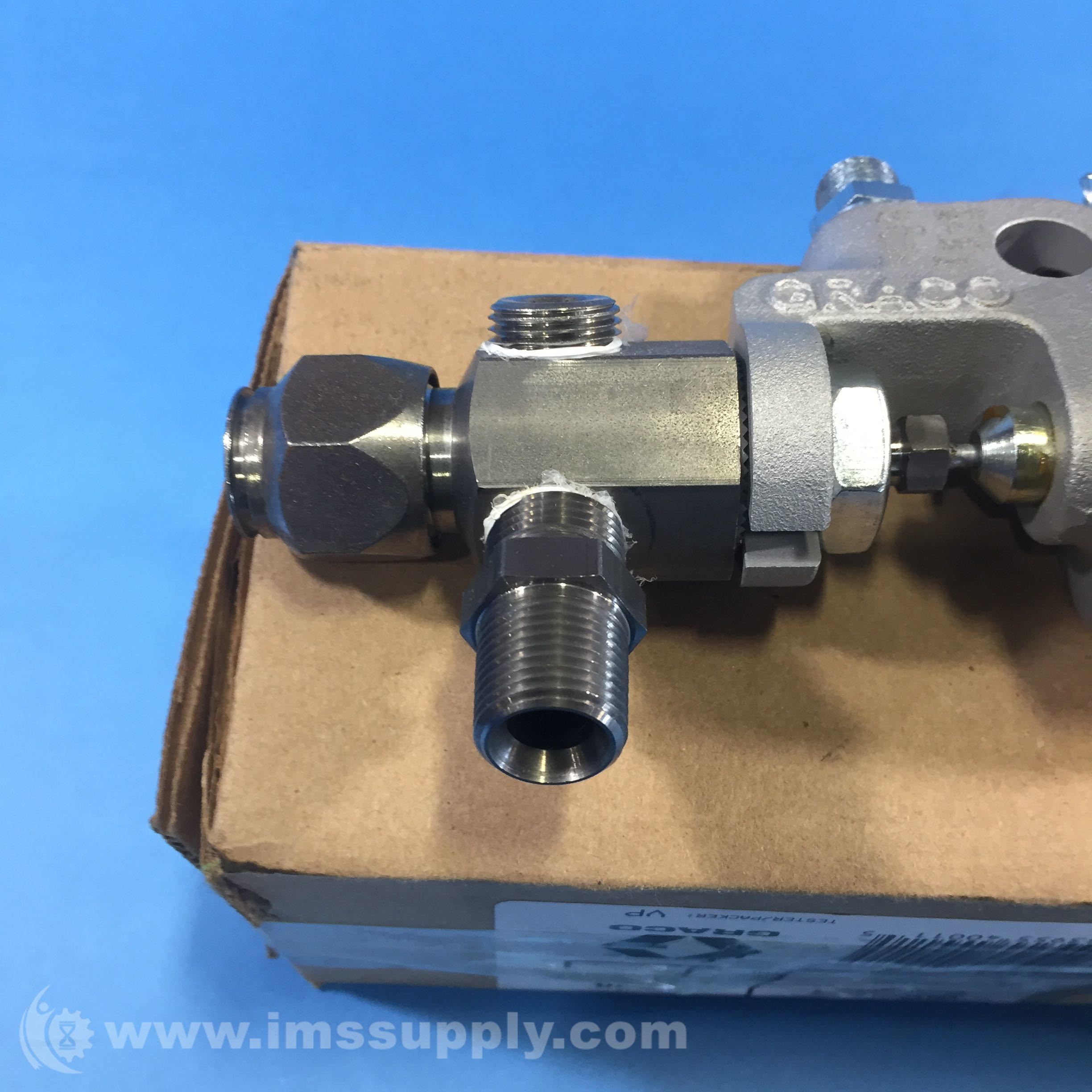 Graco 206660 B14D Auto Spray Valve - IMS Supply