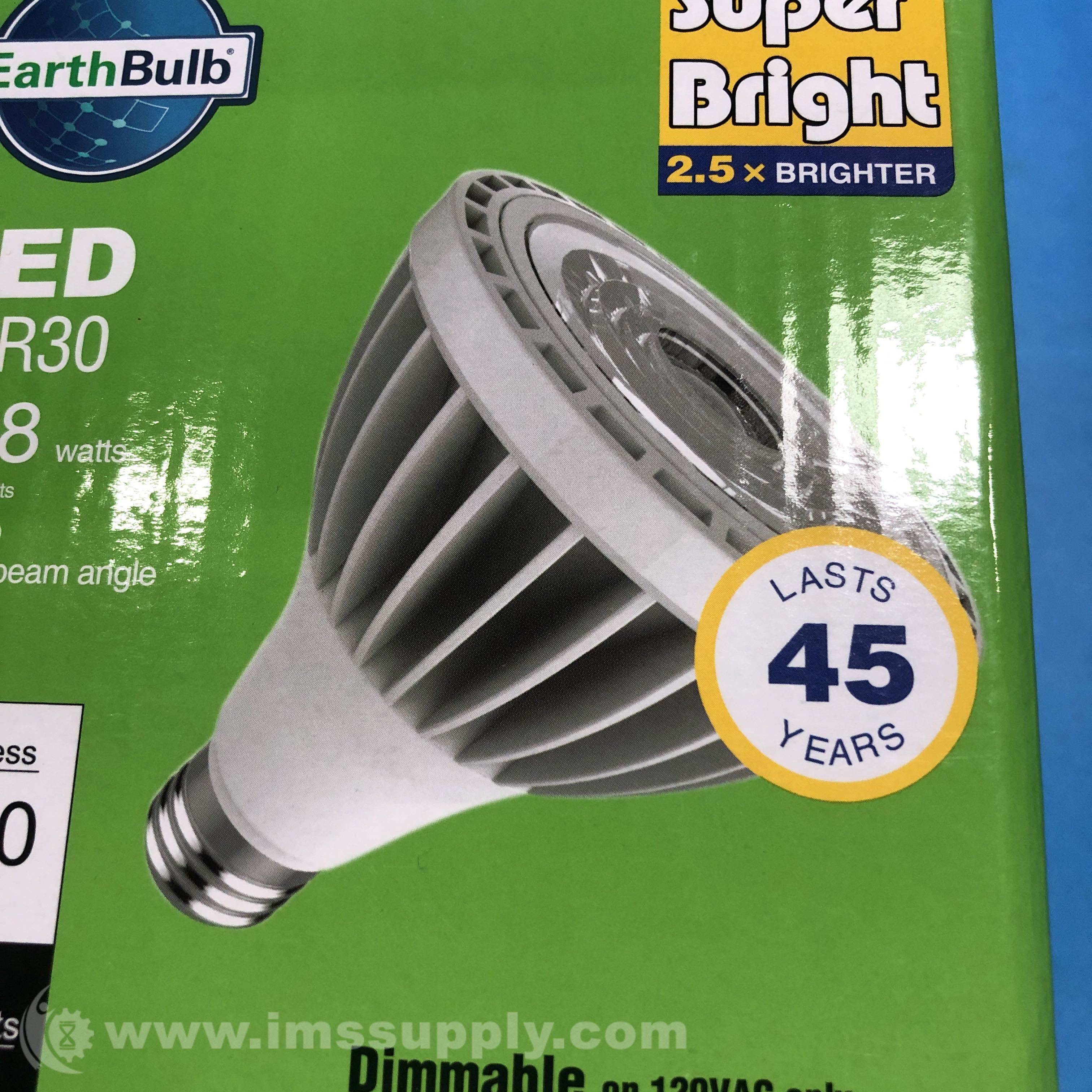 Earthtronics LP3203025HO 2300 Lumen PAR30 LED Flood Light Bulb - IMS Supply