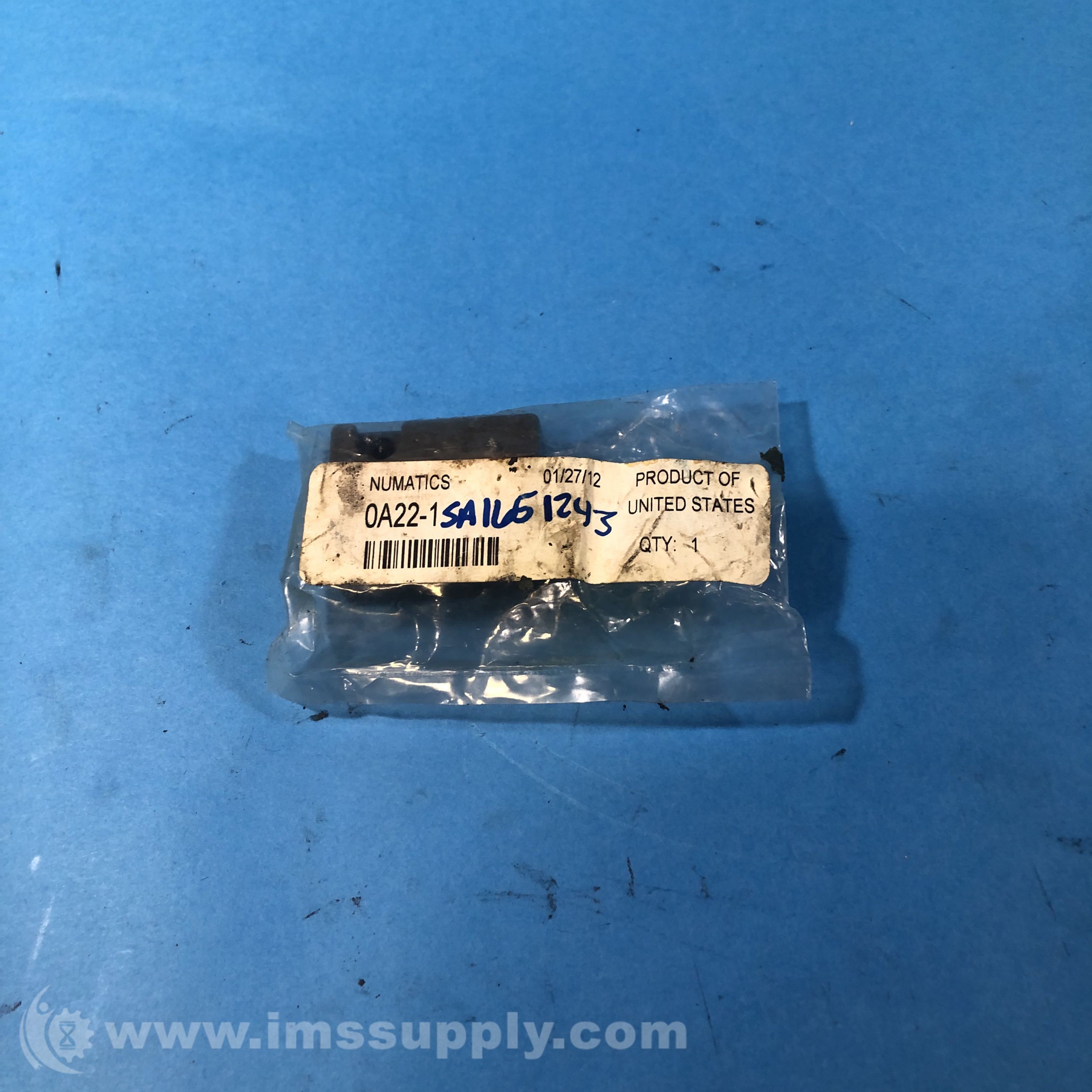 Numatics 0A22-1 Shuttle Valve 1.5-80 PSI 1/8 NPTF - IMS Supply