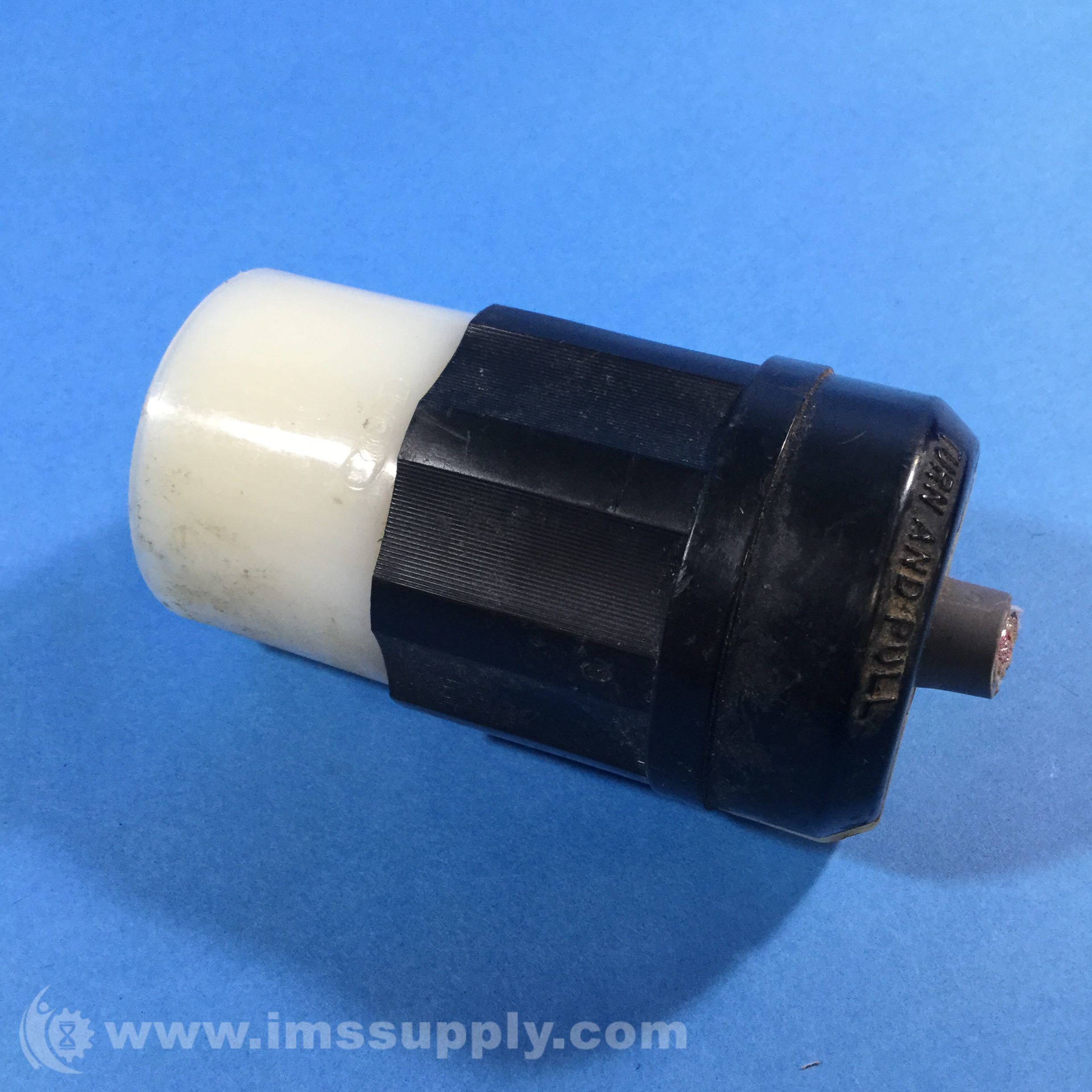 Leviton 2313 20 Amp 125 Volt NEMA L5-20R 2P 3W Locking Connector - IMS ...