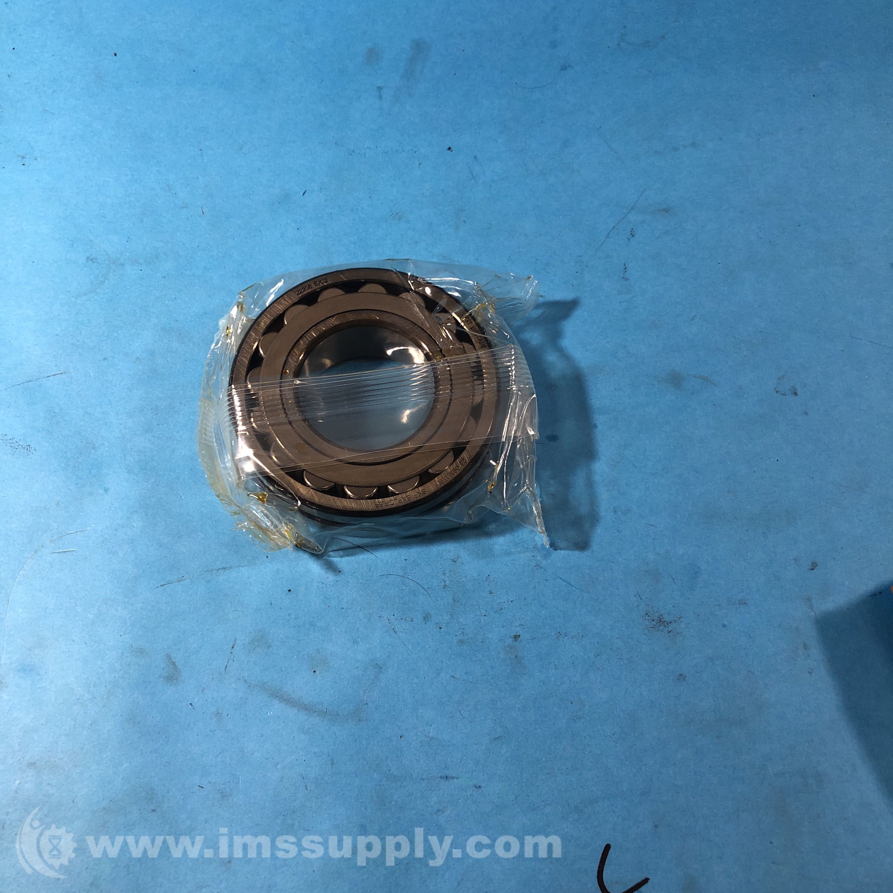 SKF 22208 E/C2 Spherical Roller Bearing, Cylindrical Bore - IMS Supply