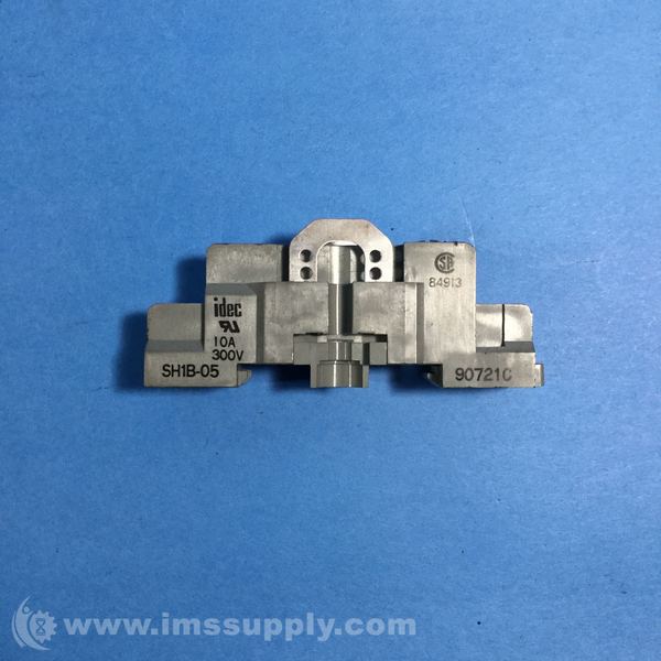 Idec SH1B-05 Relay Socket, DIN Rail, Screw, 5 Pins, 10 A, 250 V - IMS ...