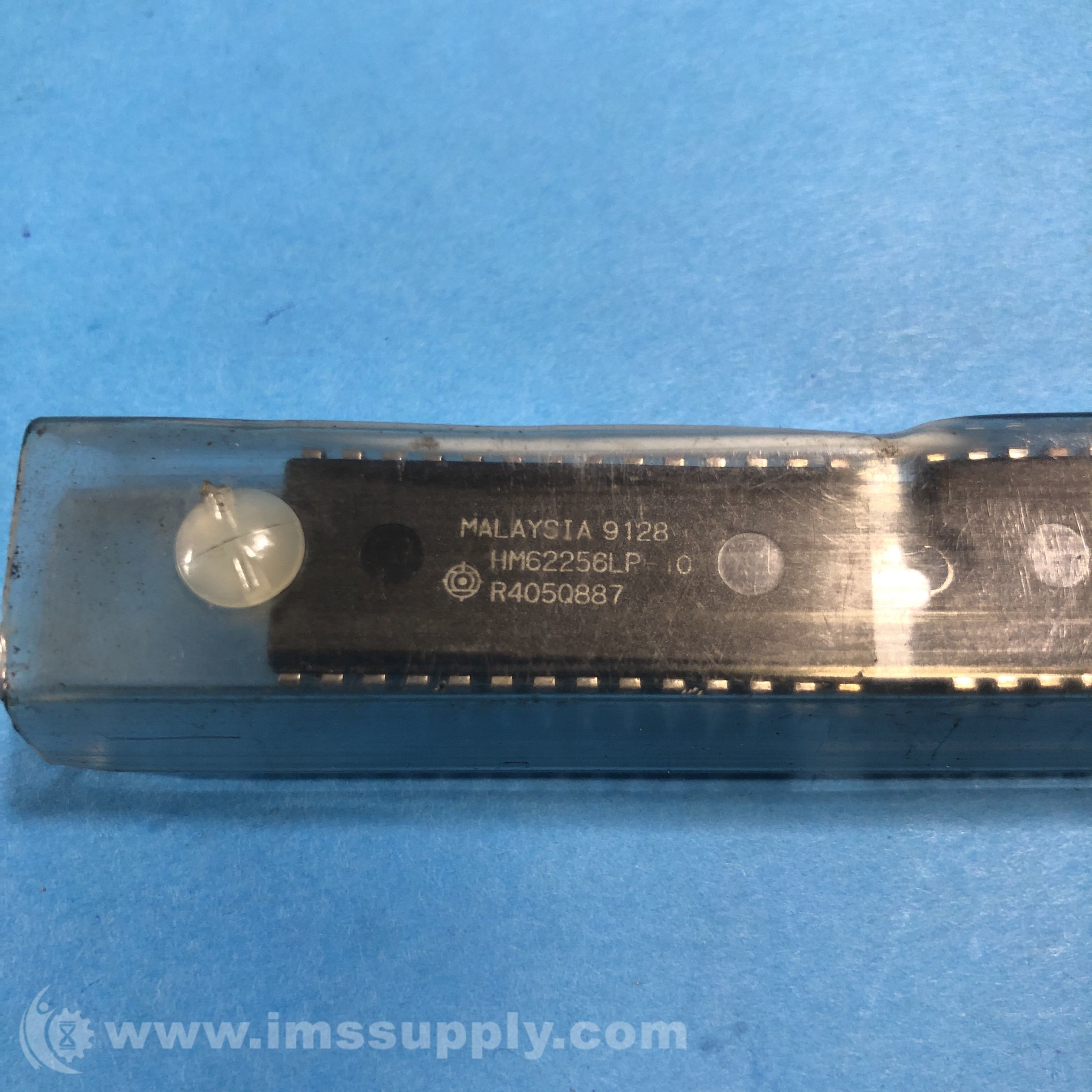 Hitachi HM62256LP-10 Pack of 3 CMOS Static RAM - 28-pin DIP - IMS Supply