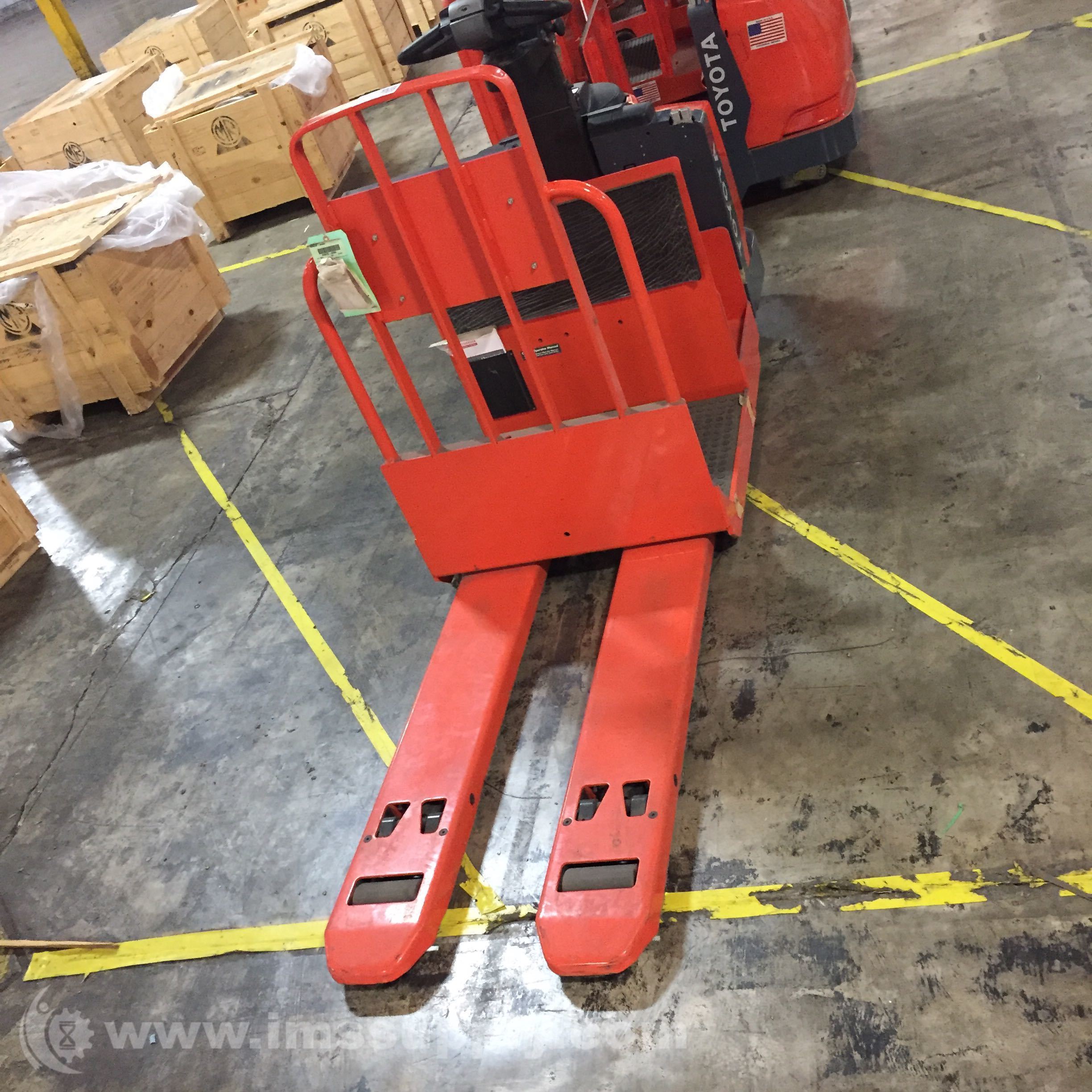 Toyota 8HBC30 Center Control Rider Power Jack - IMS Supply