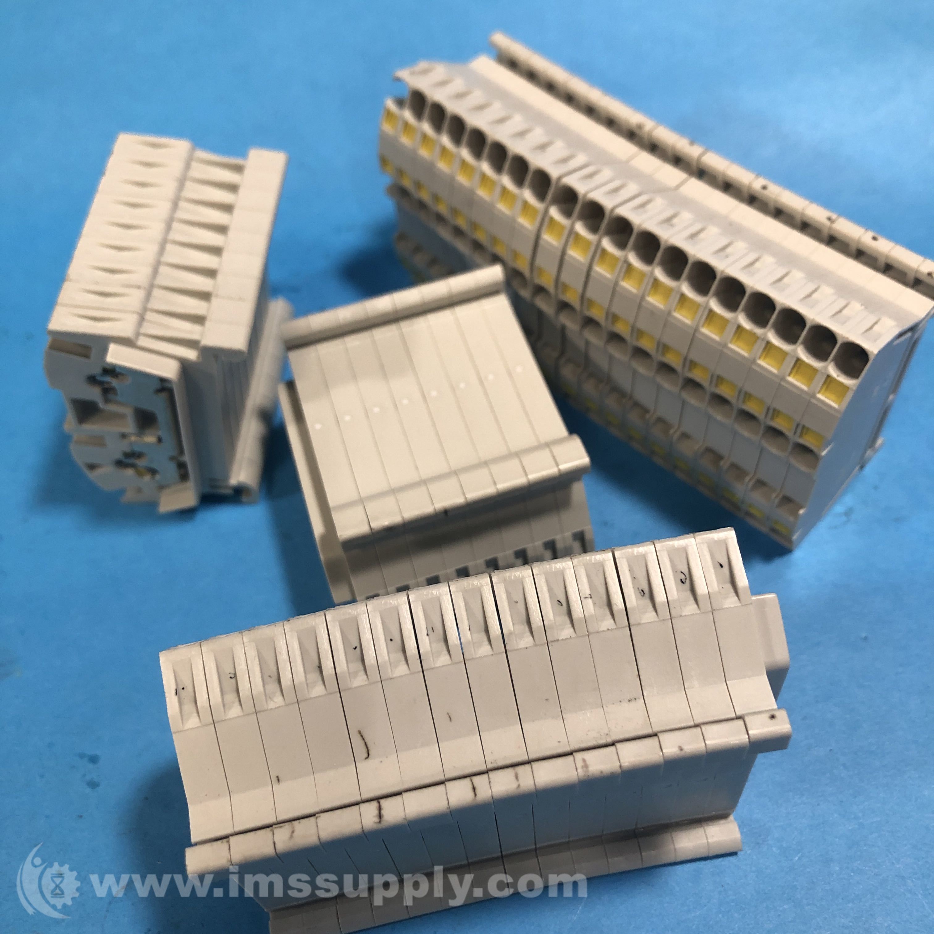 Kasuga Electric TW25B Box of 50 Clutch Lock Terminal Block - IMS Supply