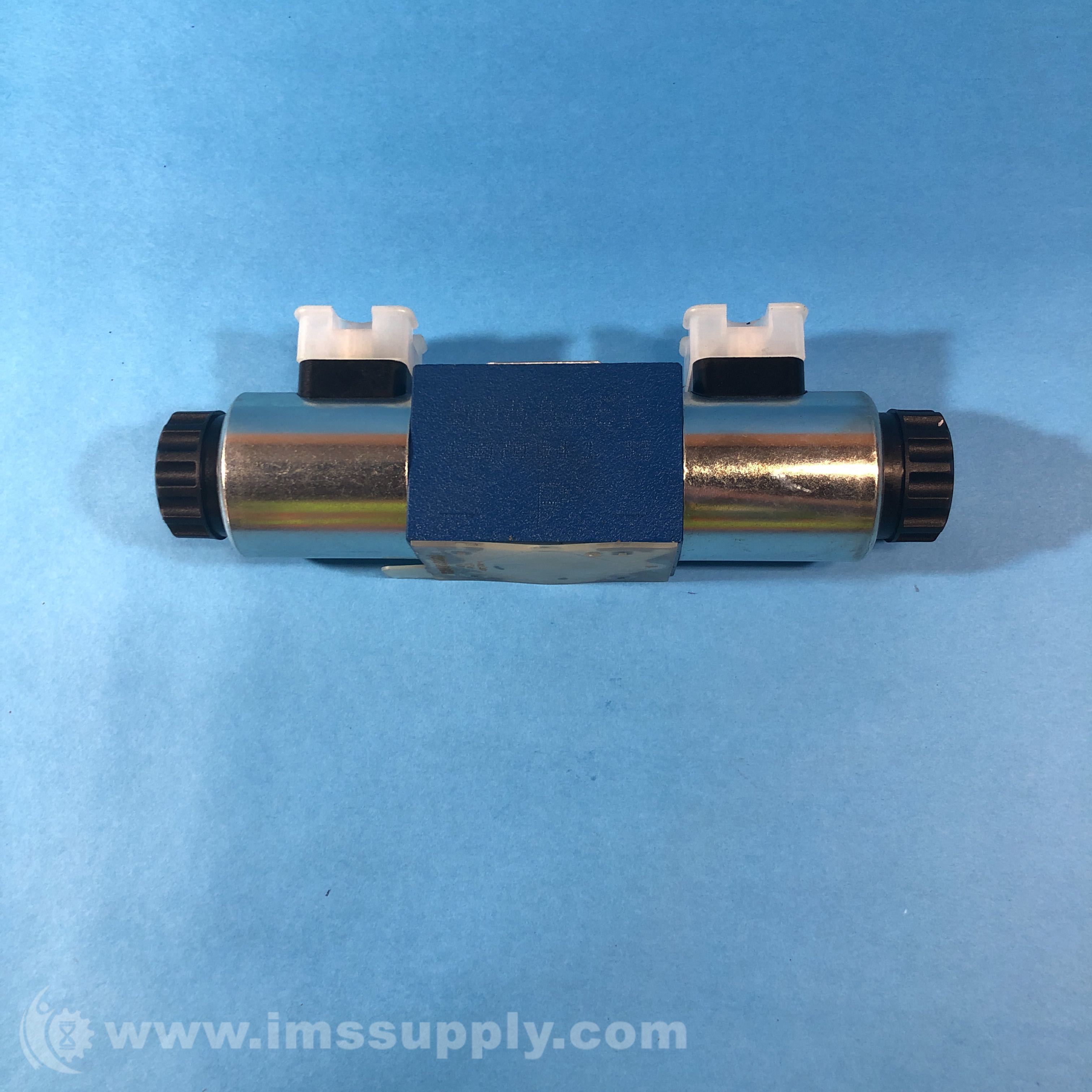 Rexroth R900561288 4-Way Directional Control Valve - IMS Supply