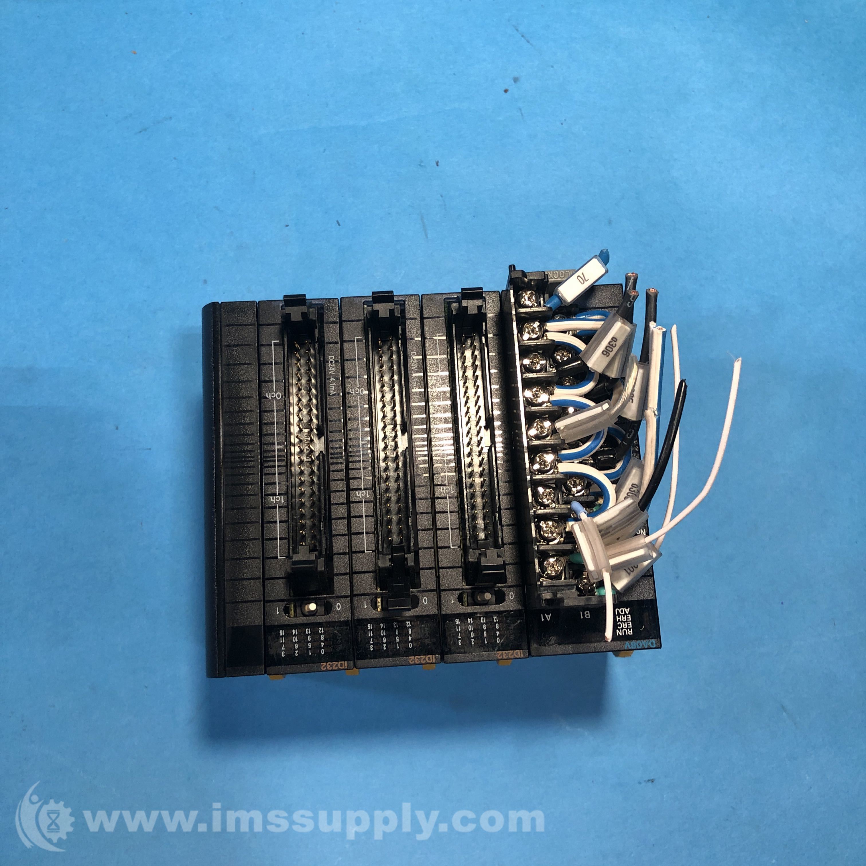 Omron CJ1W-DA08V PLC I/O Module CJ1W Series 8 x I/O - IMS Supply