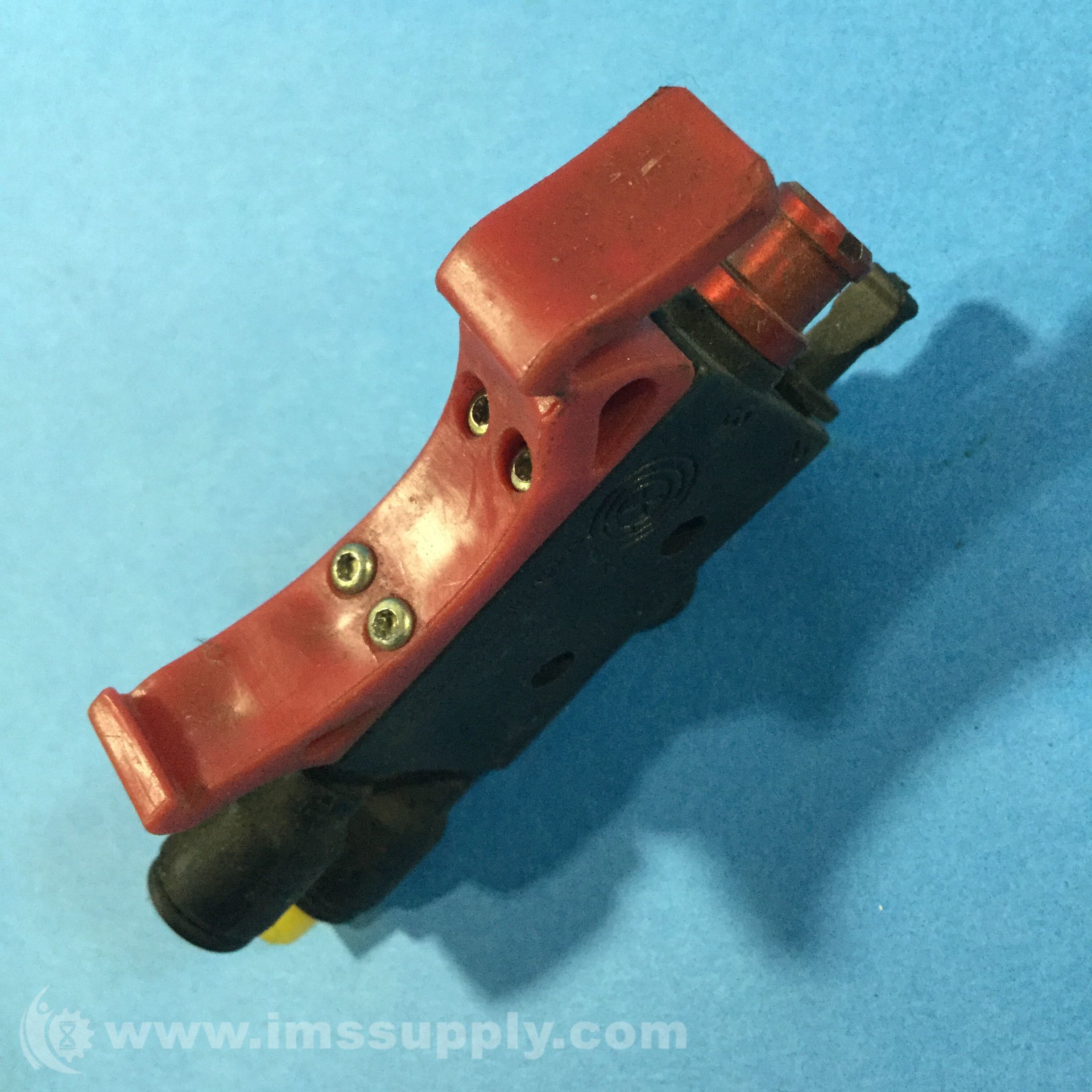 PIAB Compact Vacuum Pump, 4 Port, Red Mounting Clip - IMS Supply