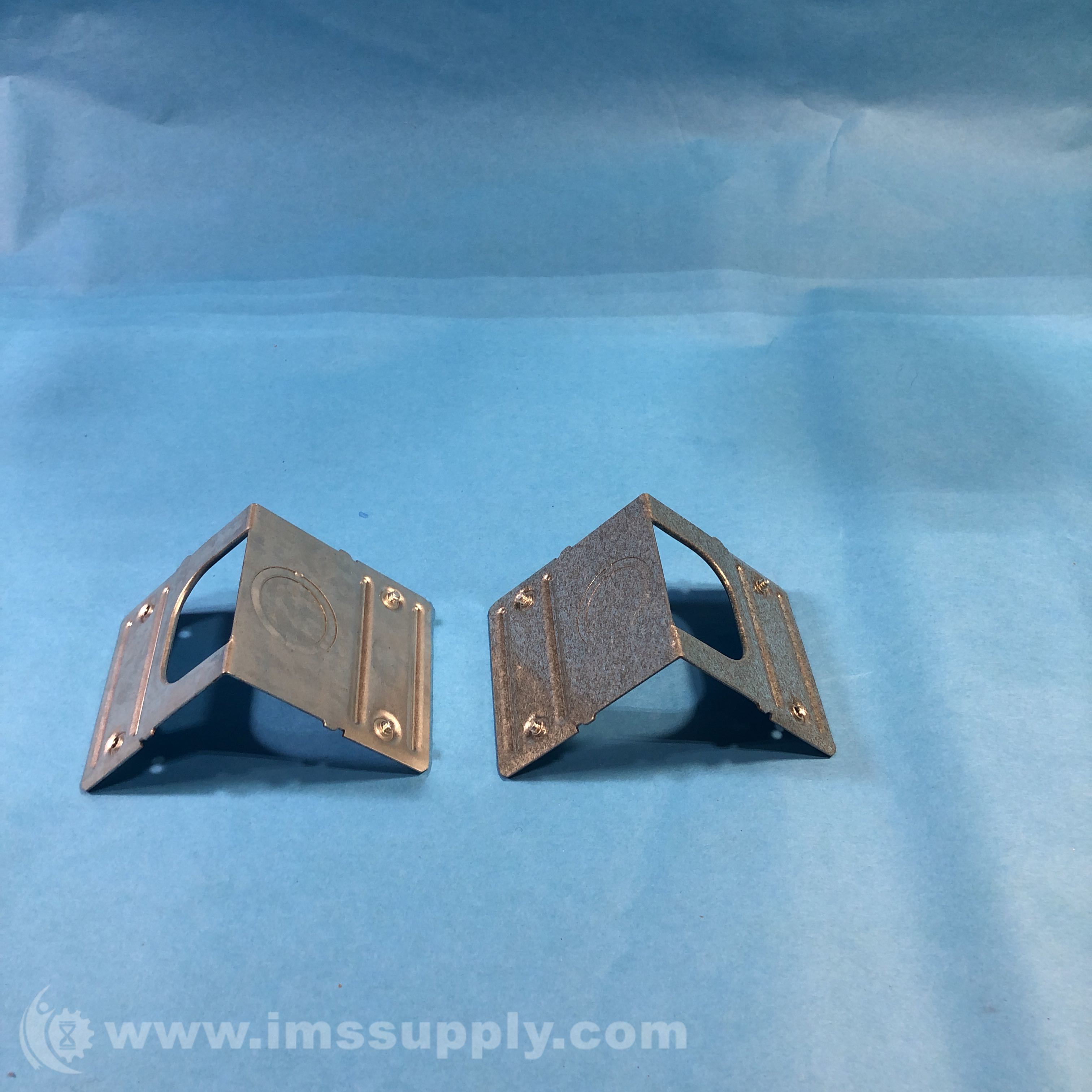 Wiremold V3017TCE Internal Corner Coupling Fitting, For Surfaces - IMS ...