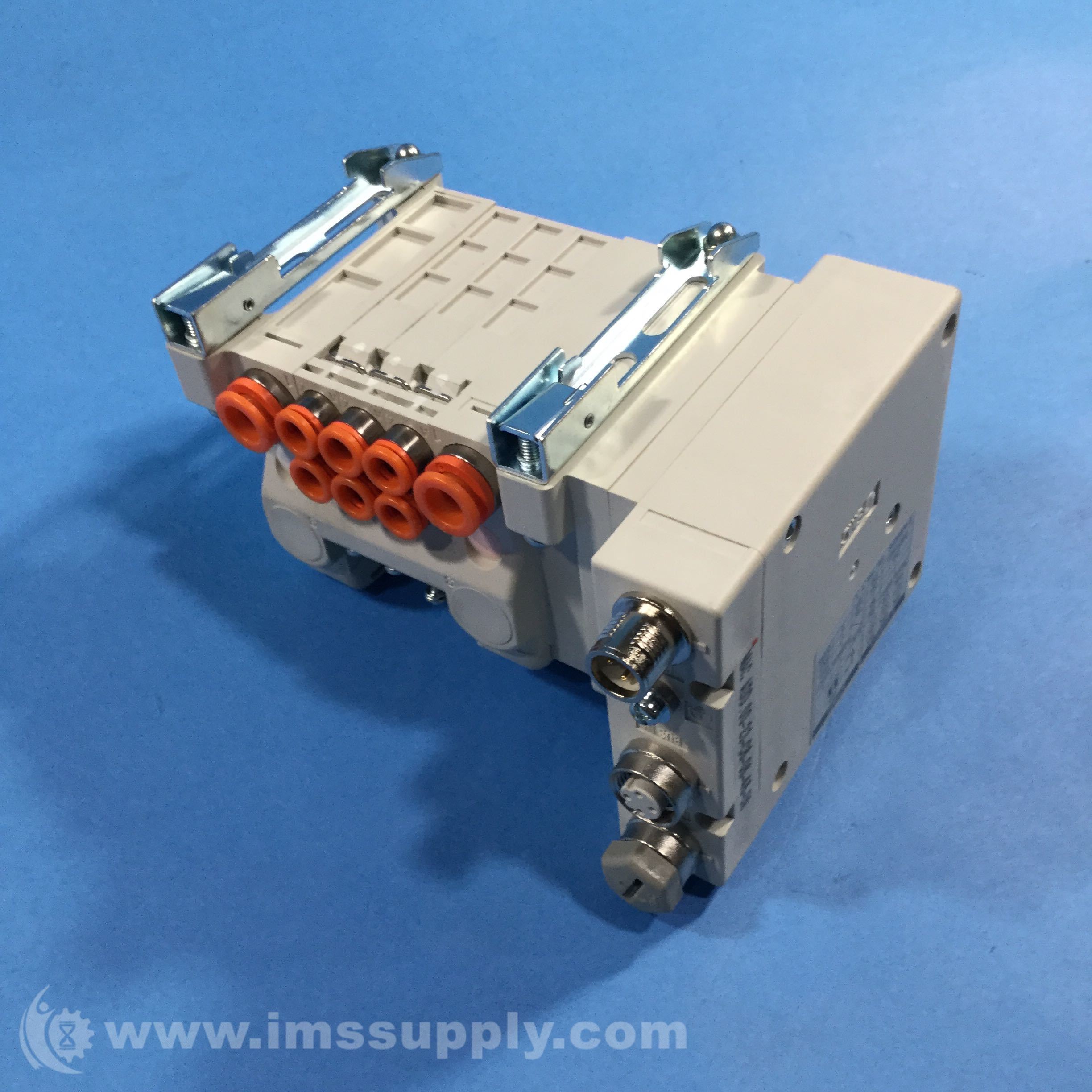 SMC VV5QC11-03N7SEBN-D0S Plug-in Manifold, 5 Station - IMS Supply